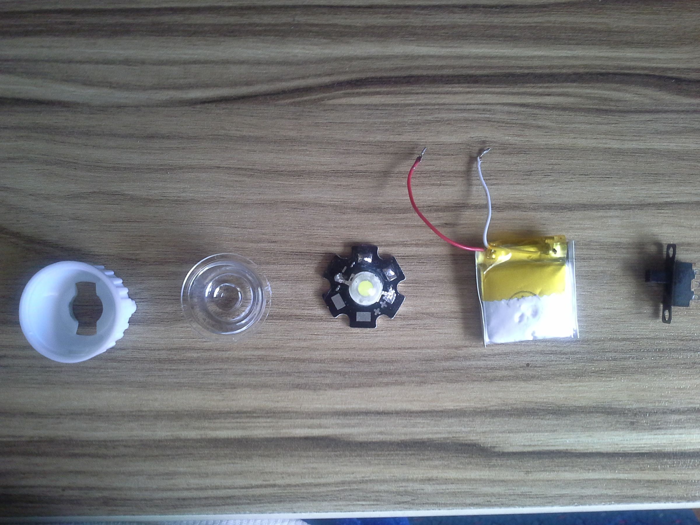 The Smallest and the Brightest Flashlight Ever! : 5 Steps (with ...