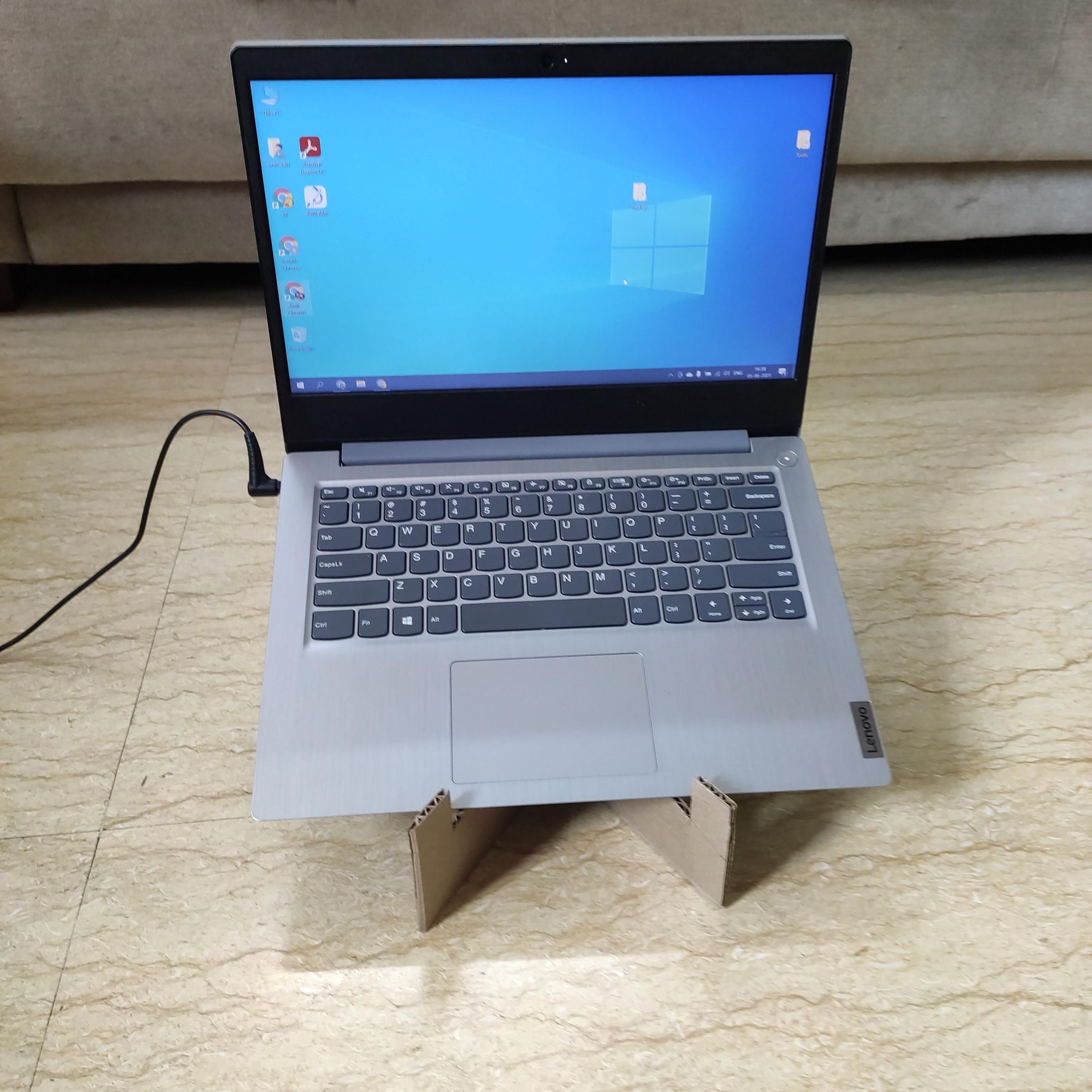 Recycled Cardboard Laptop Stand : 4 Steps (with Pictures) - Instructables