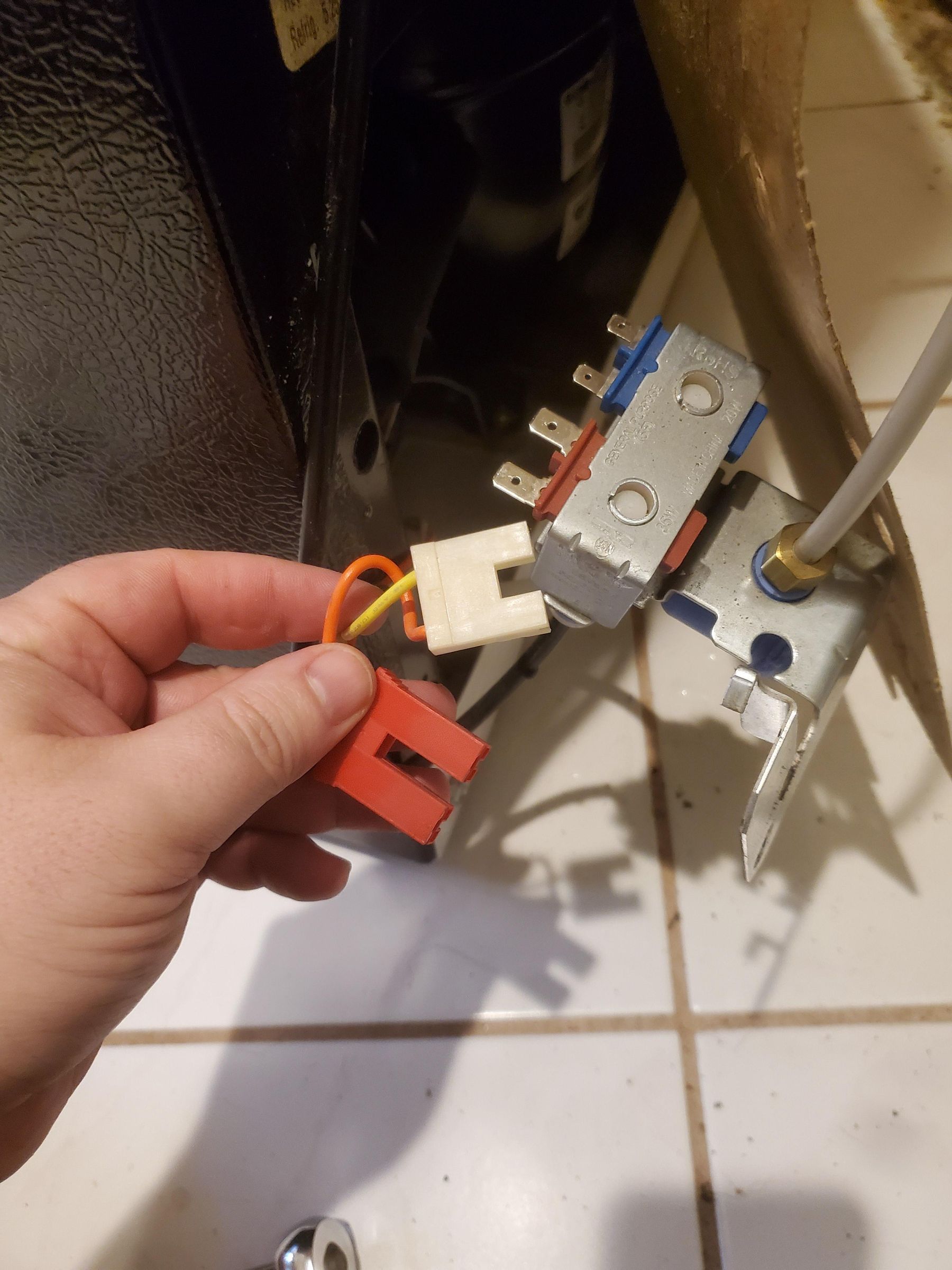 Fix Refrigerator Ice Maker and Water Dispenser : 3 Steps (with Pictures ...