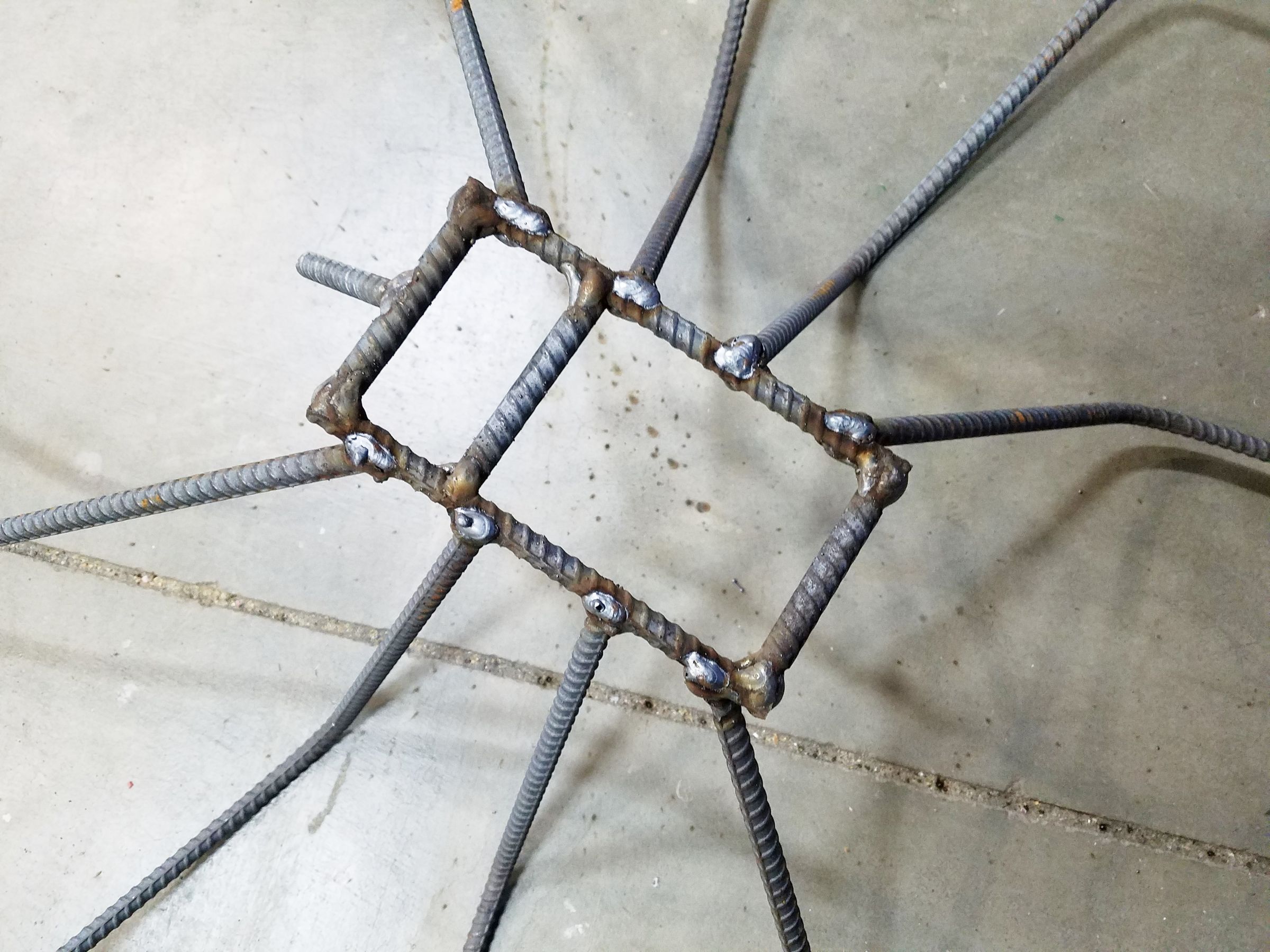 How to Make Giant Halloween Spiders : 23 Steps (with Pictures ...