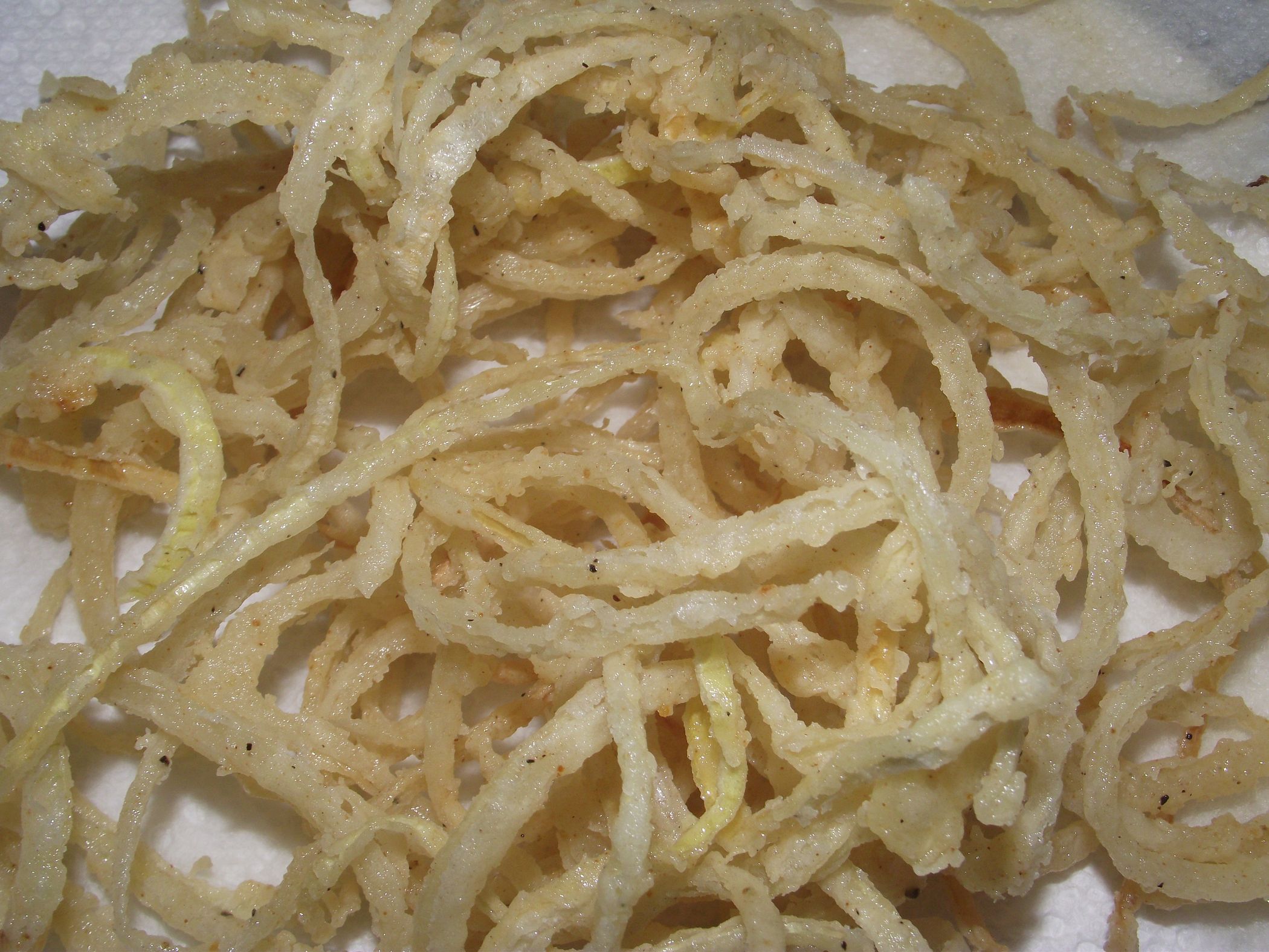 Onion Strings : 3 Steps - Instructables