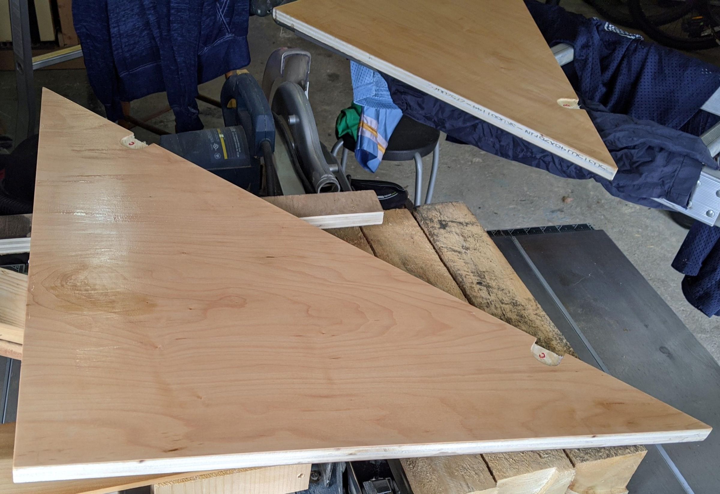 Space Saving Expandable Table for Tabletop and Board Games : 25 Steps ...