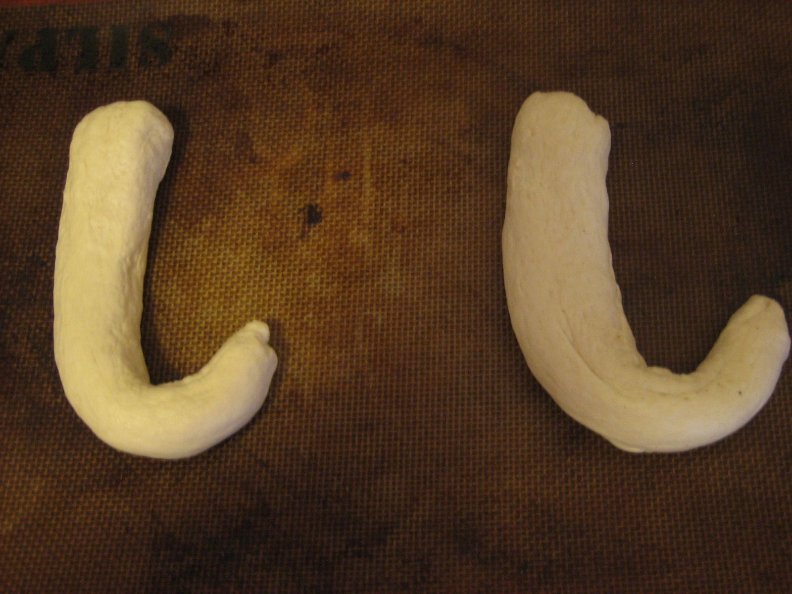 Alligator Bread (aka Nomsters) : 3 Steps (with Pictures) - Instructables