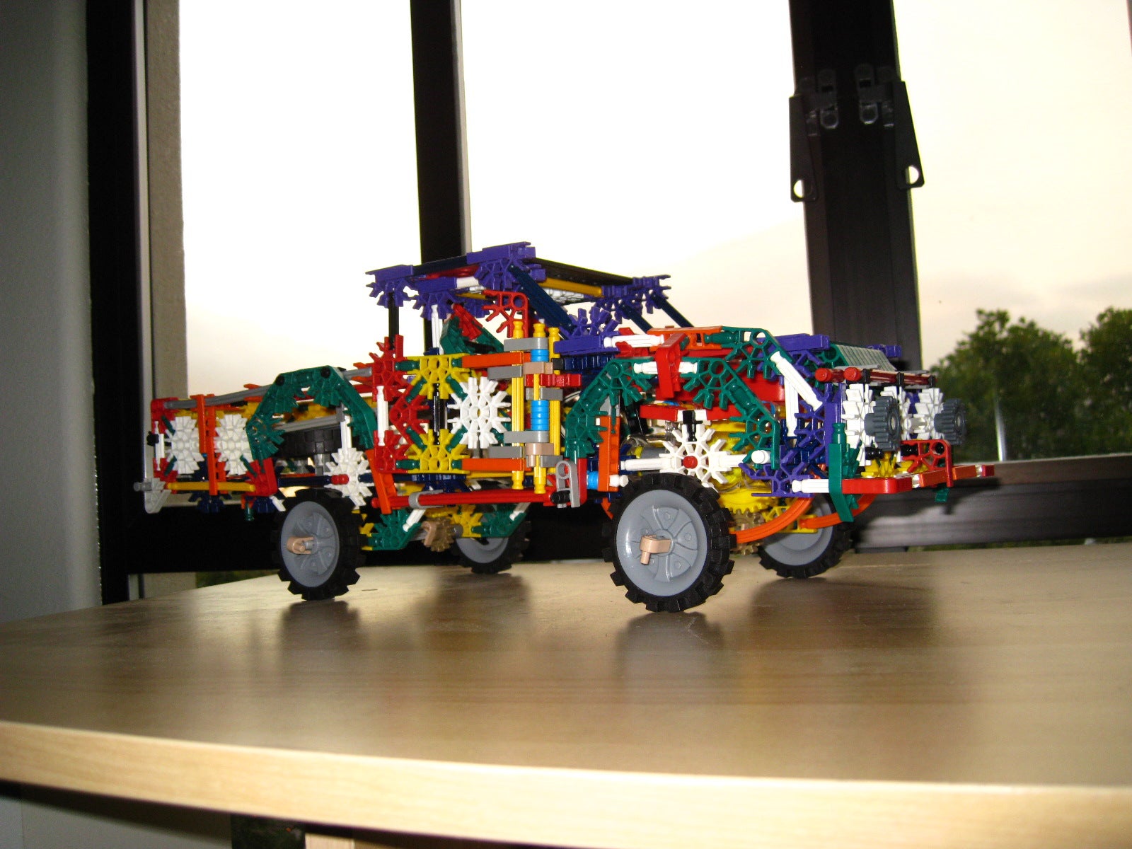 K'nex (or Knex) 4wd Truck [5/09 Video Added] : 20 Steps - Instructables
