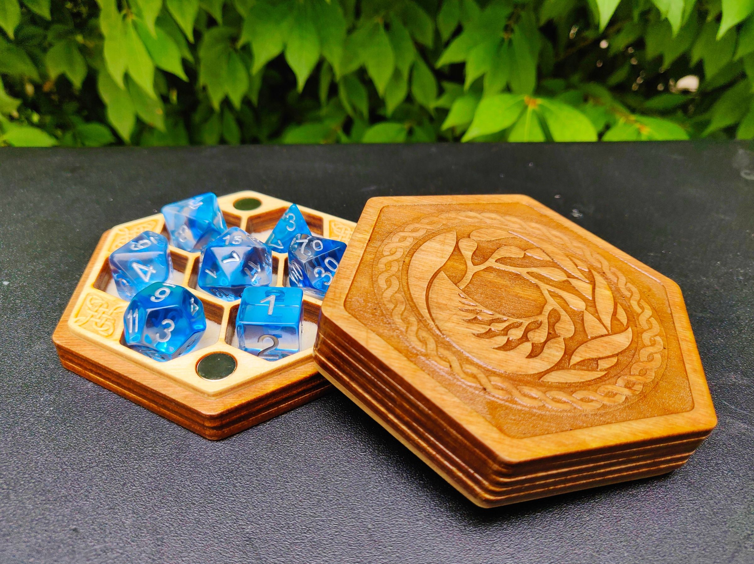 Laser Cut Magnetic Dice Boxes : 12 Steps (with Pictures) - Instructables