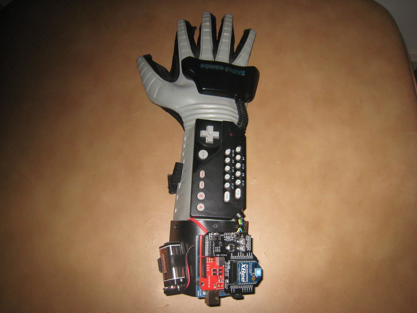 Hacking a Powerglove : 7 Steps (with Pictures) - Instructables