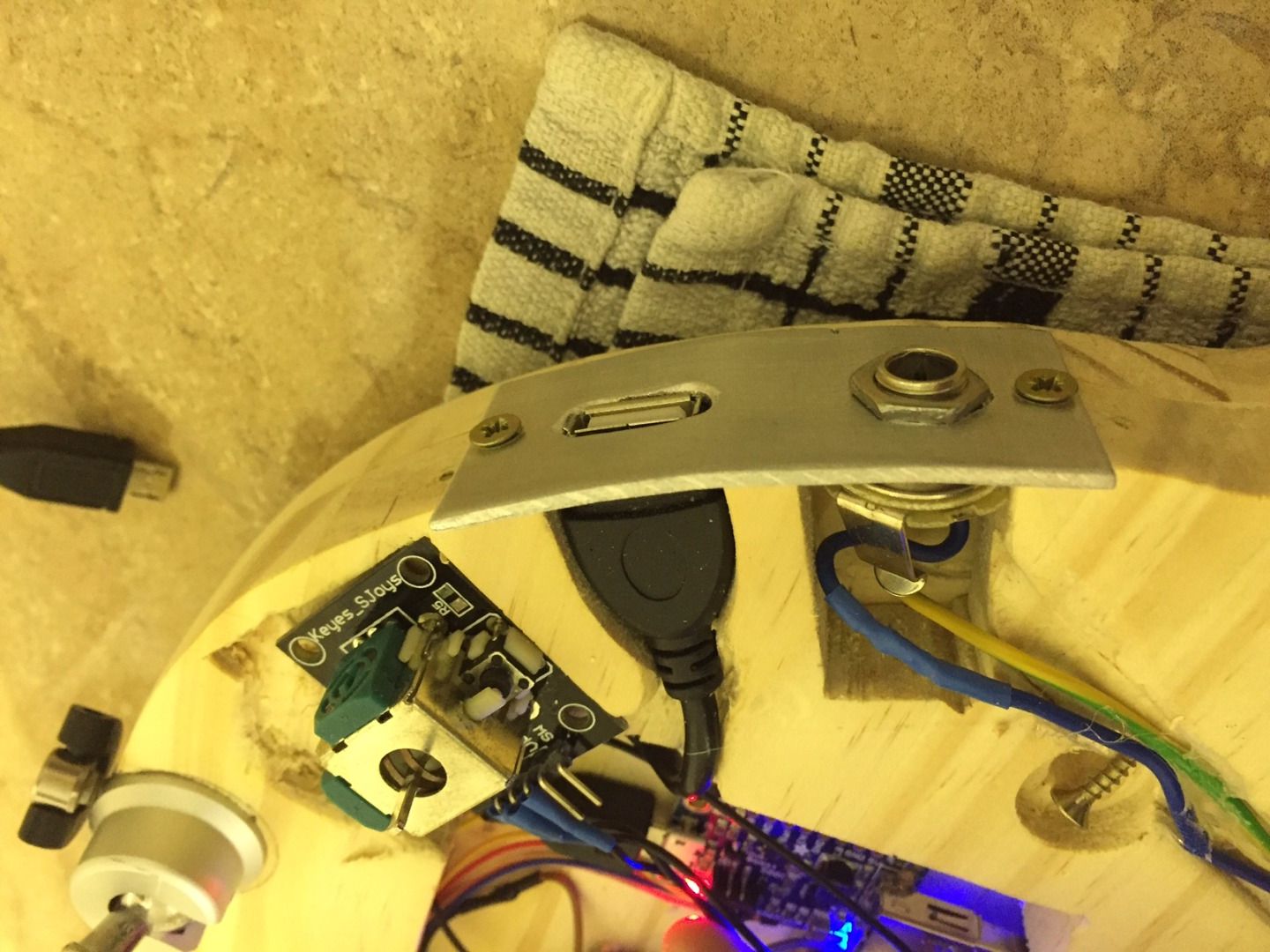 Custom Arduino Guitar : 5 Steps (with Pictures) - Instructables