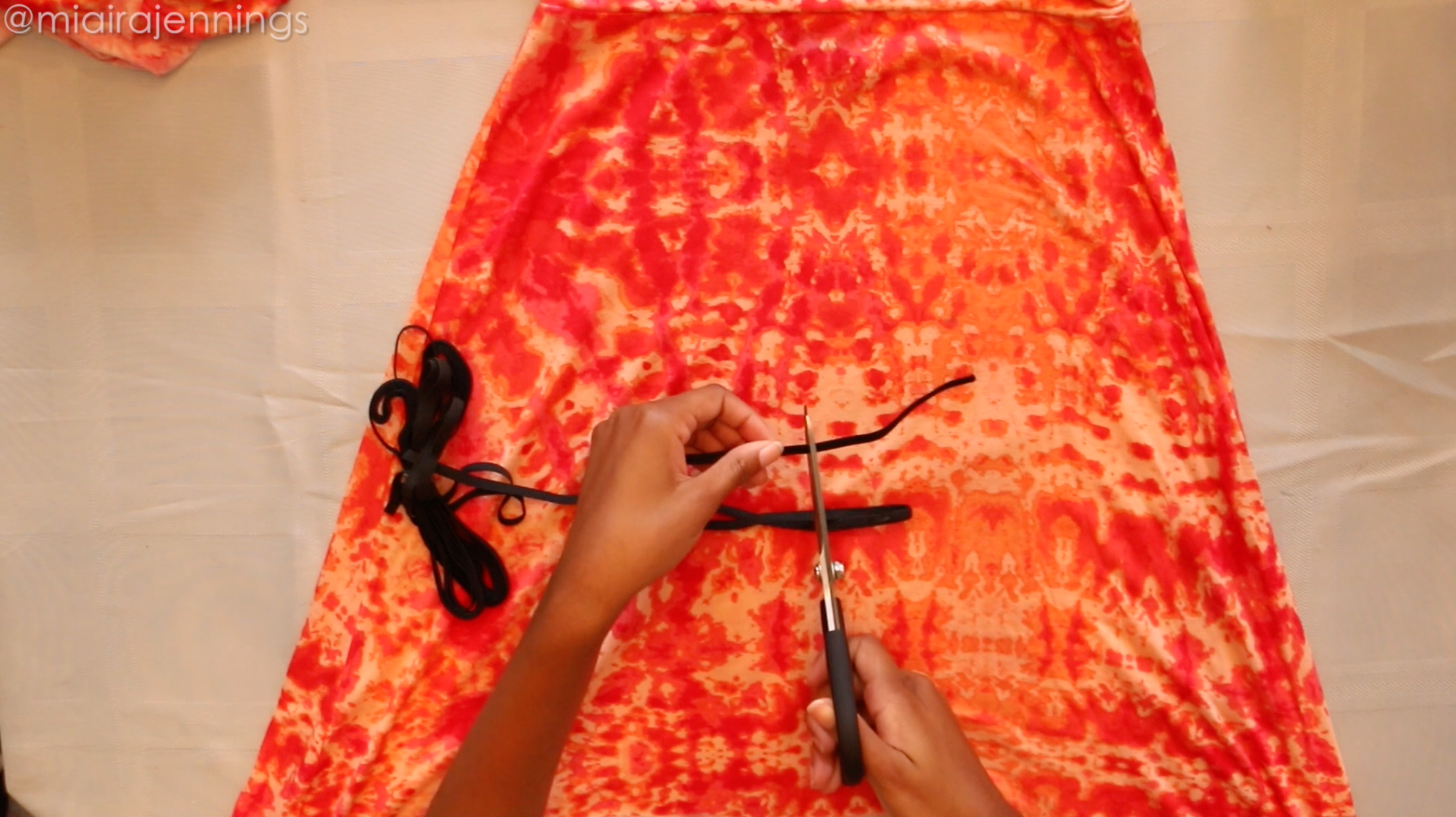 DIY High Slit Maxi Skirt + Tube Top (No Sewing Required) : 5 Steps ...