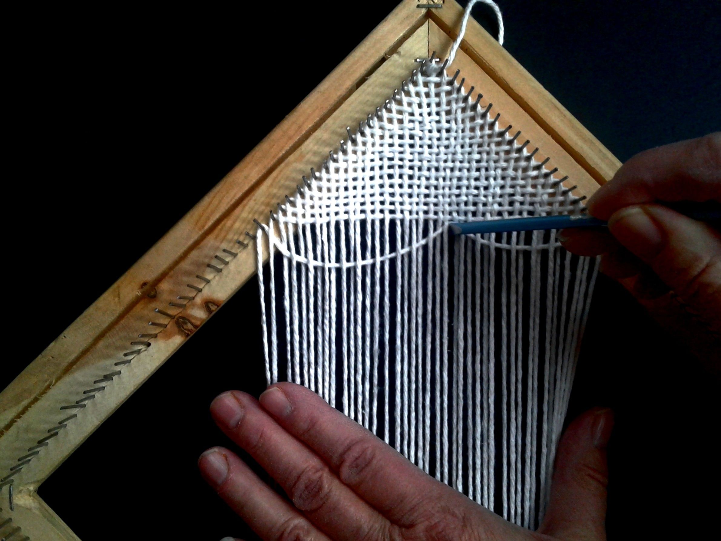 Secrets of Diagonal Weaving : 7 Steps (with Pictures) - Instructables