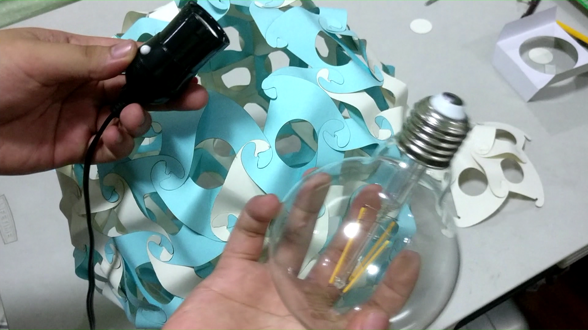 DIY Jigsaw Lamp : 8 Steps (with Pictures) - Instructables