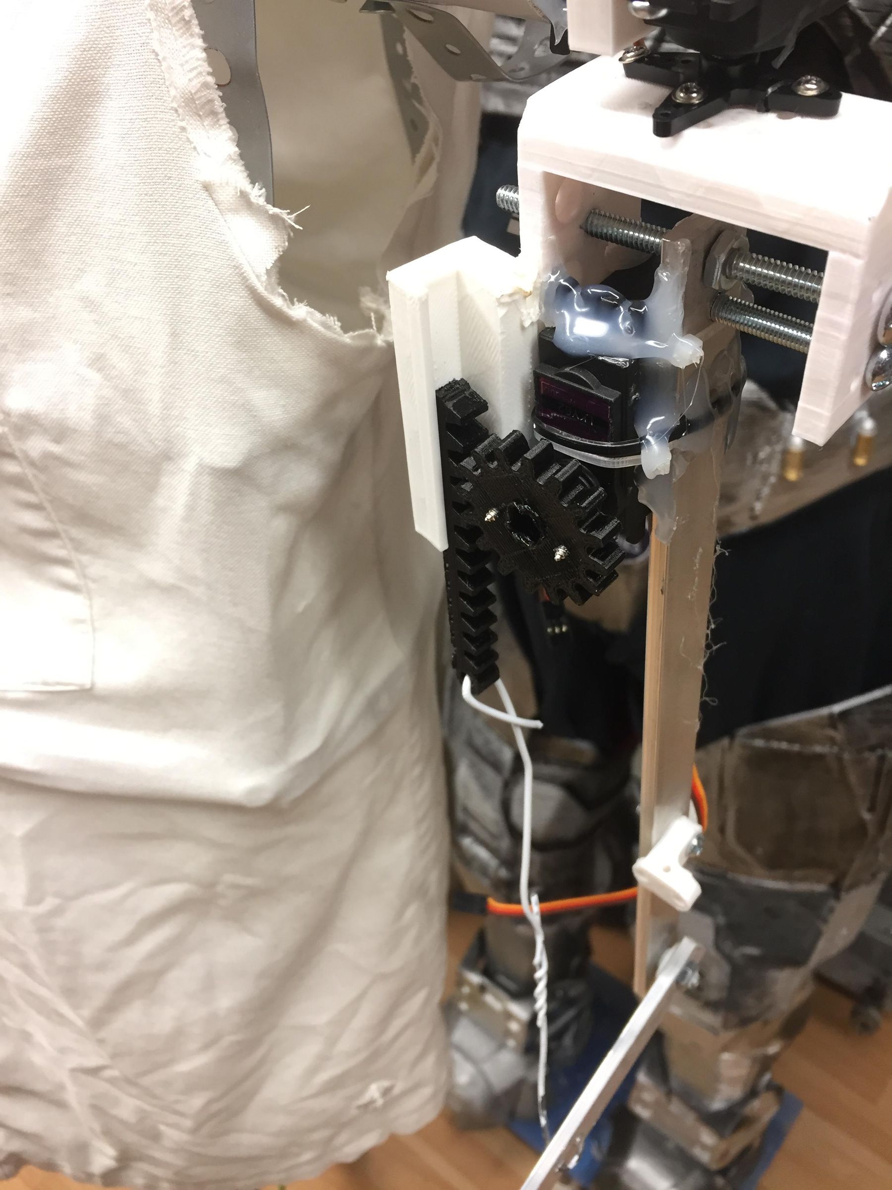 Animatronic Body : 5 Steps (with Pictures) - Instructables