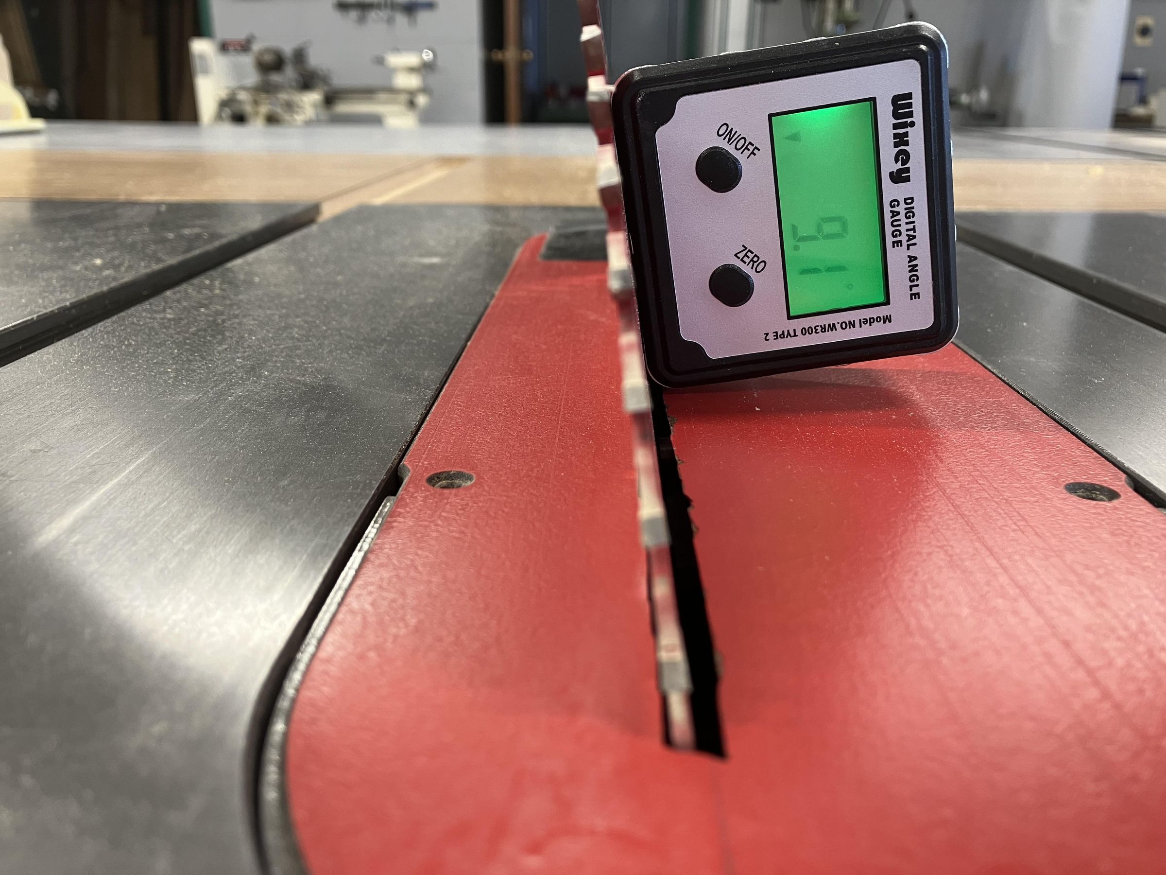 Specimen Box | Display Case : 6 Steps (with Pictures) - Instructables