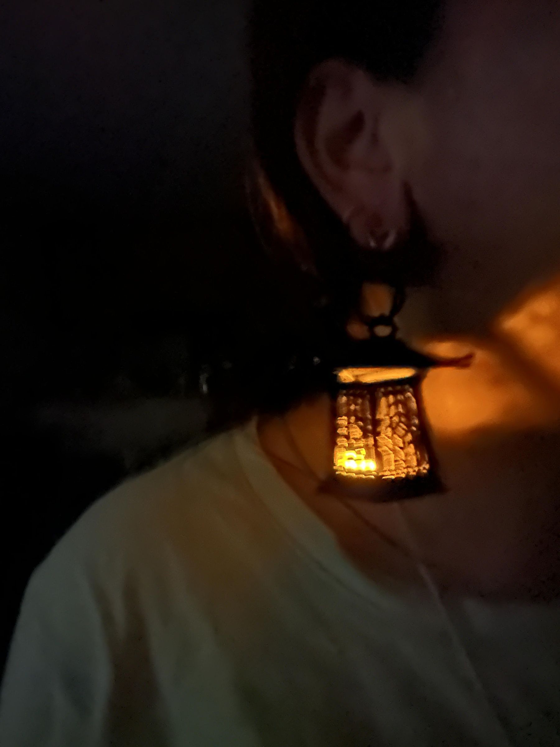 Mini Lantern Earrings: a Wearable Lightshow : 4 Steps (with Pictures) - Instructables
