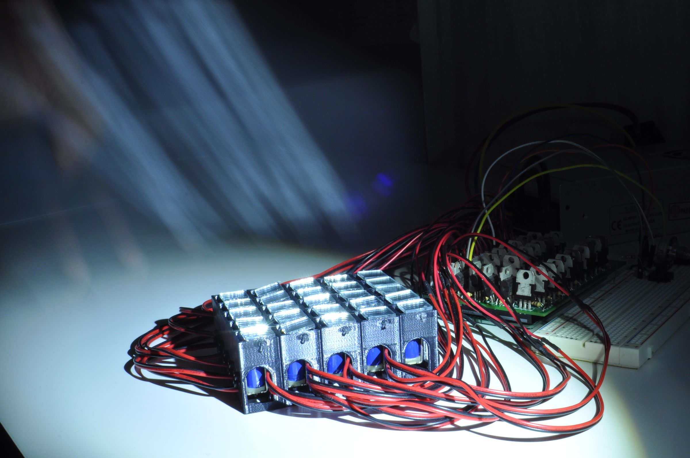 Digital Mirror Device (Macroscale Model) : 6 Steps (with Pictures) - Instructables