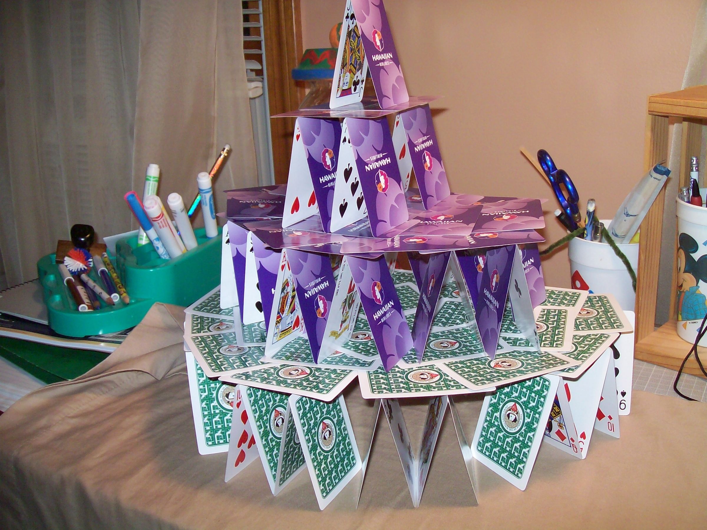 How to Build a Card House : 5 Steps (with Pictures) - Instructables