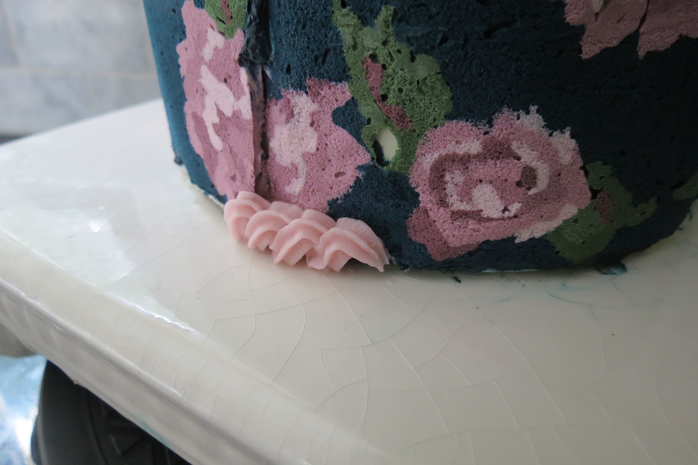Vintage Tapestry Cake - 3 Ways to Pipe Buttercream : 11 Steps (with ...