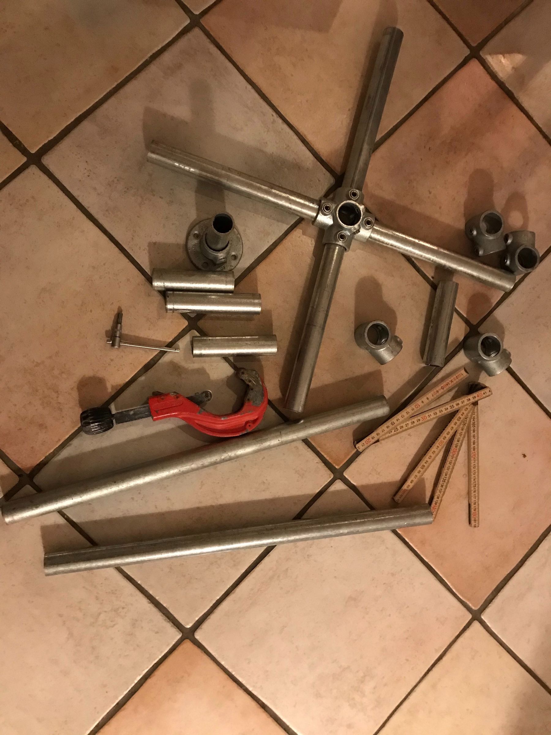 Simple Wire Decoiler : 4 Steps - Instructables