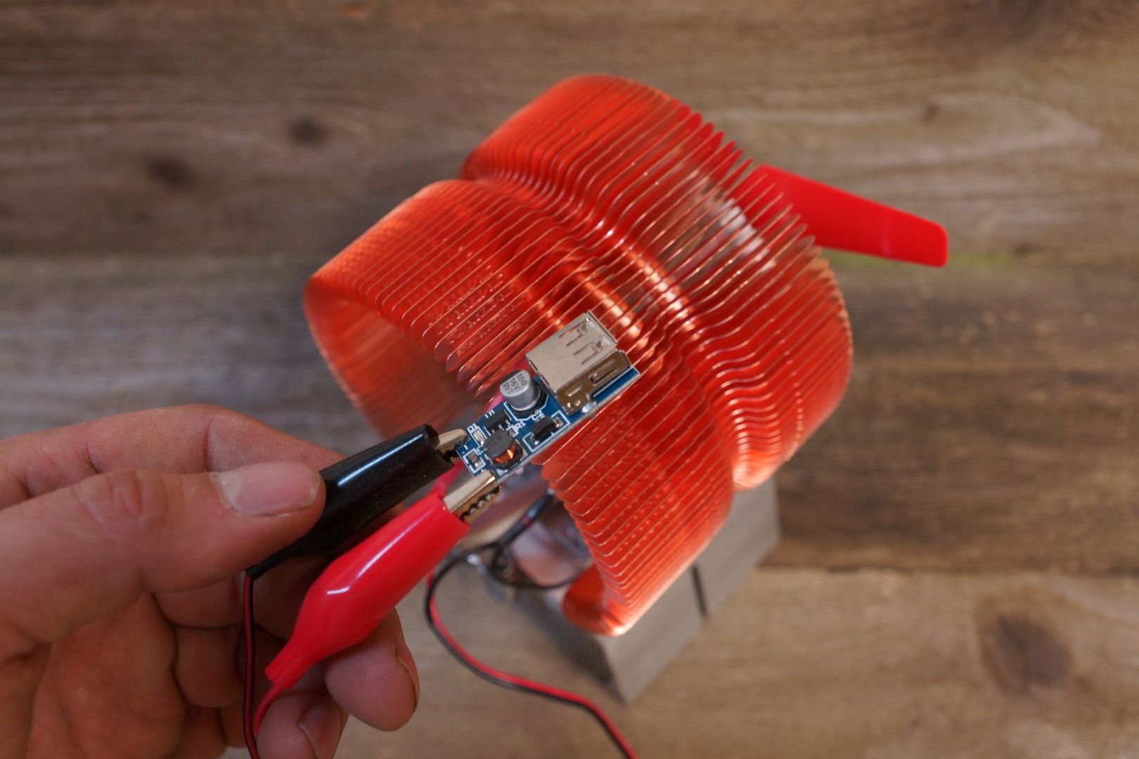 Peltier Fan / Phone Charger : 6 Steps (with Pictures) - Instructables