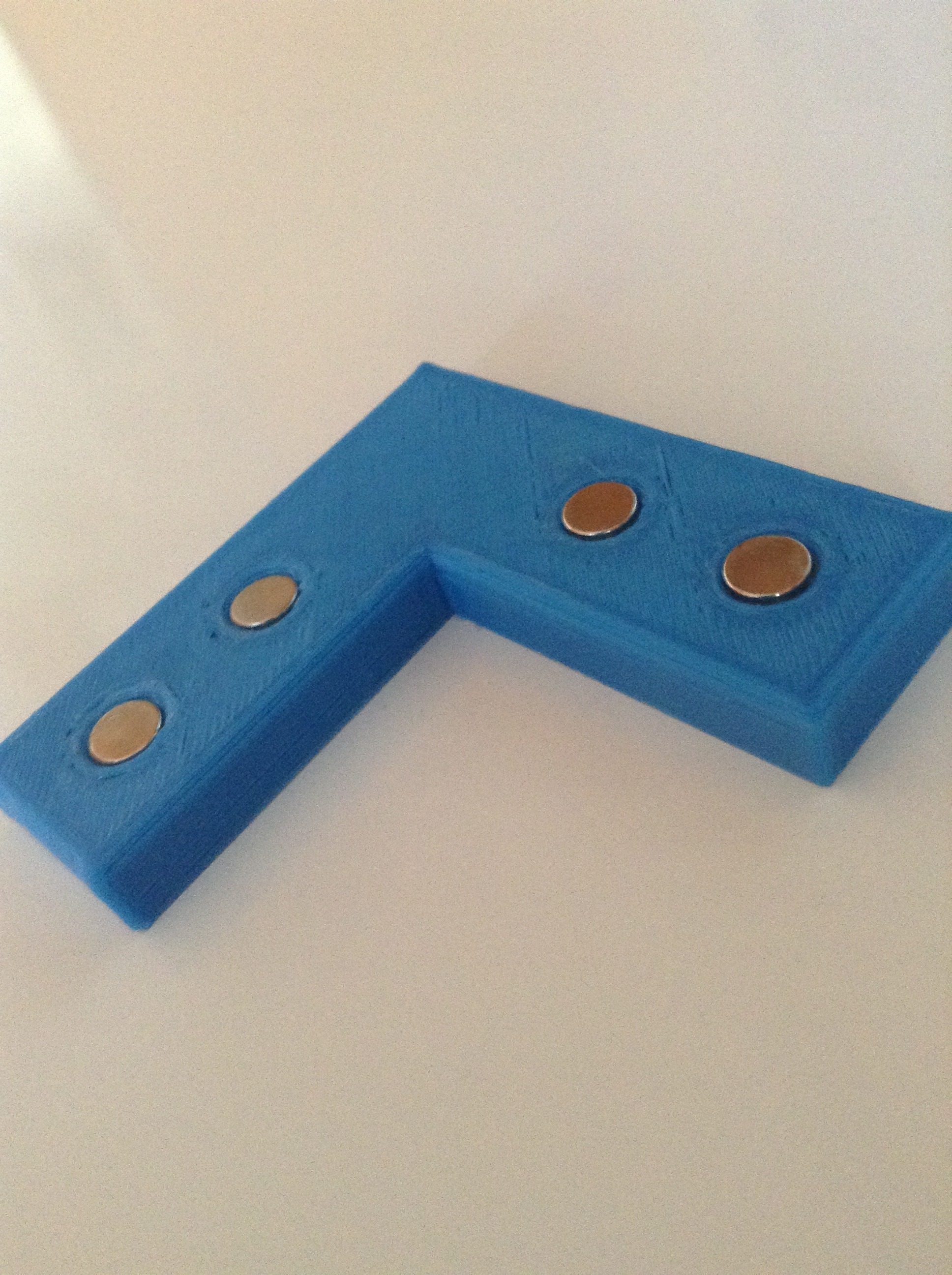 Magnetic Right Angle Bracket for Welding : 4 Steps (with Pictures ...