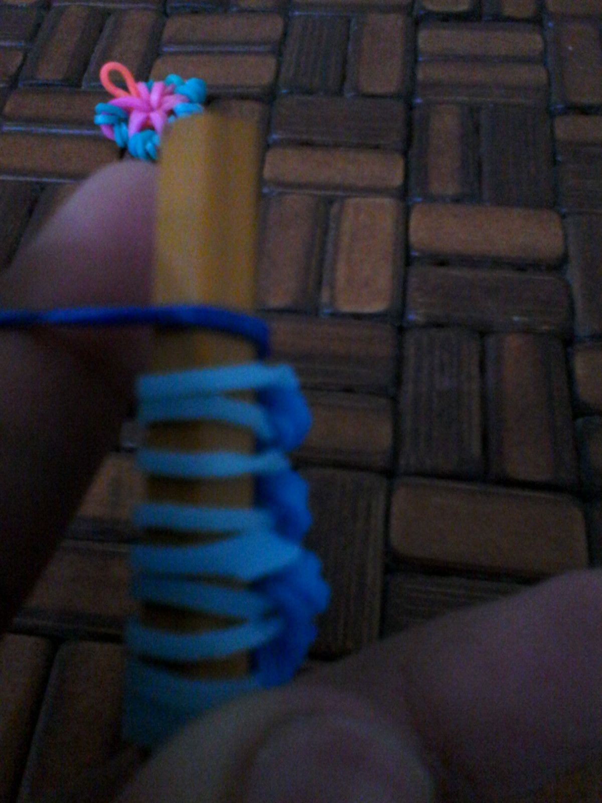 Rainbow Loom: Flower Charm : 4 Steps - Instructables