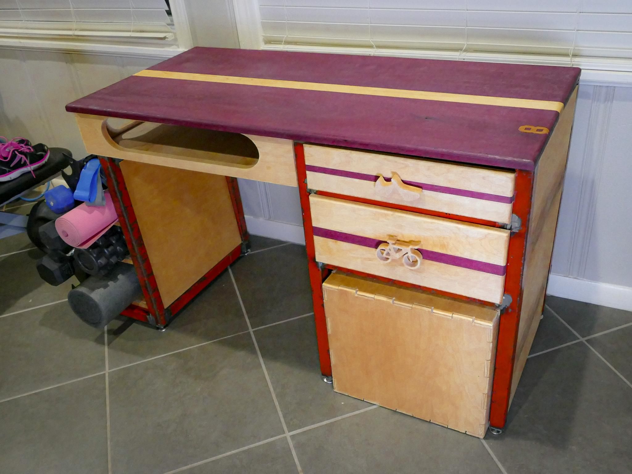 Gym Desk : 6 Steps (with Pictures) - Instructables