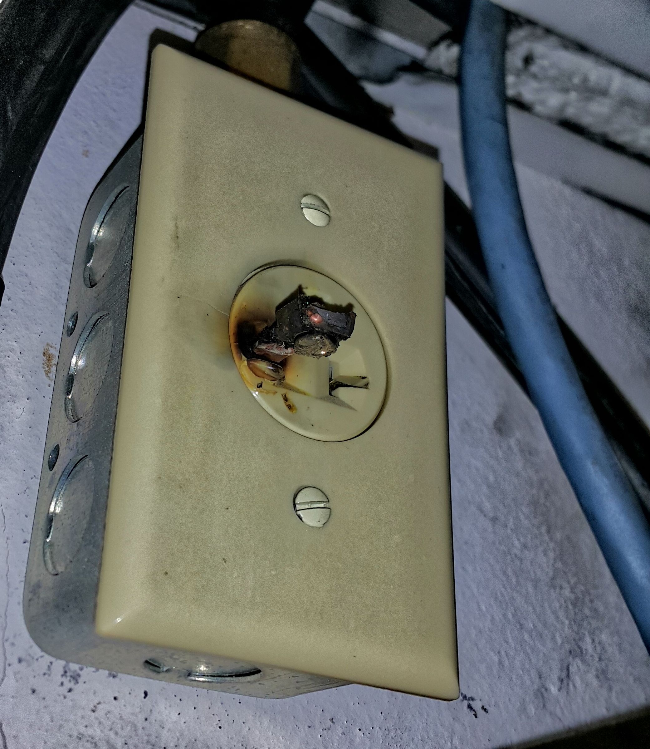 The Danger of Slack Electrical Connections, and Fixing Them! (with ...