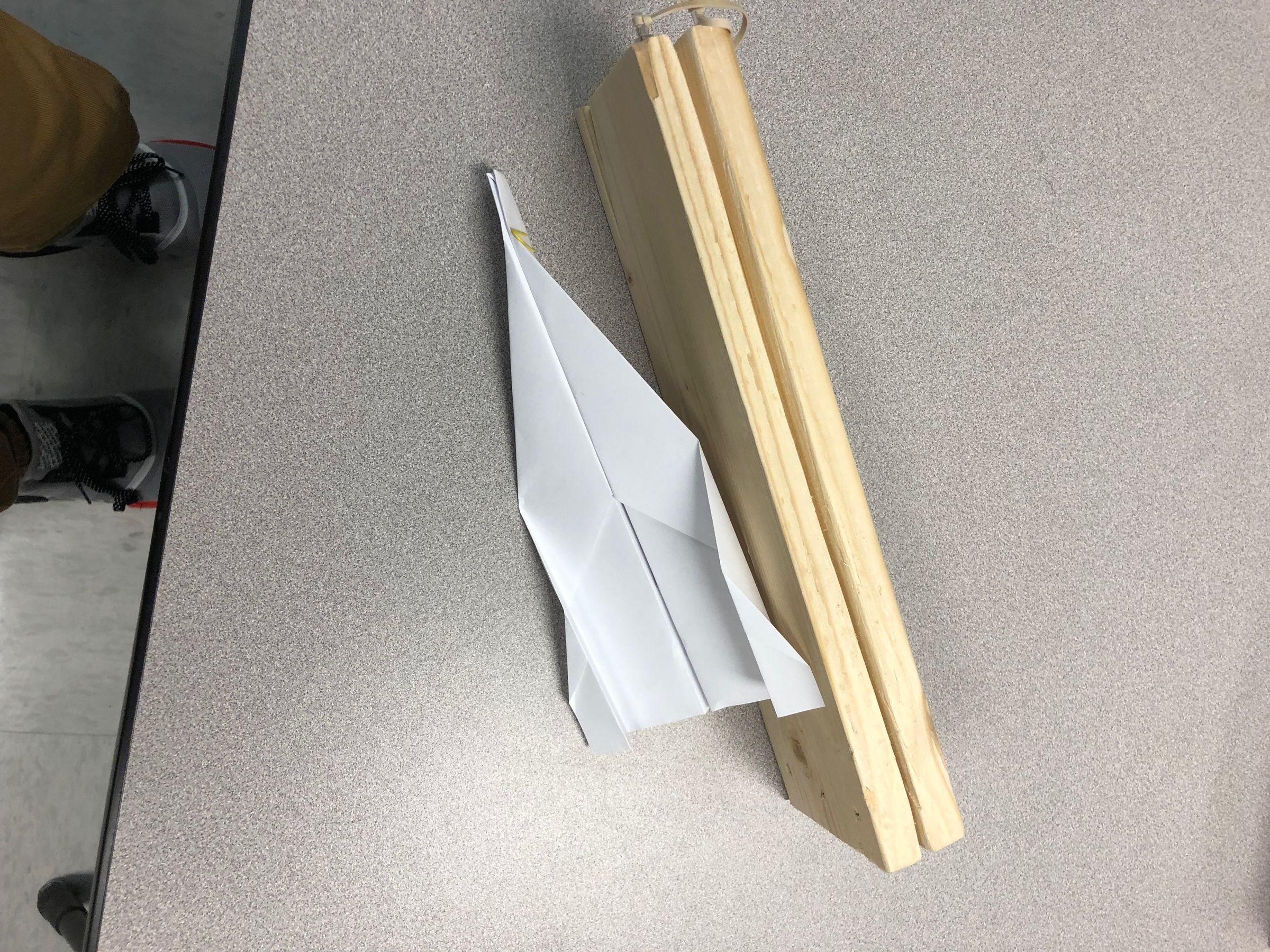 Paper Air Plane Shooter : 4 Steps - Instructables