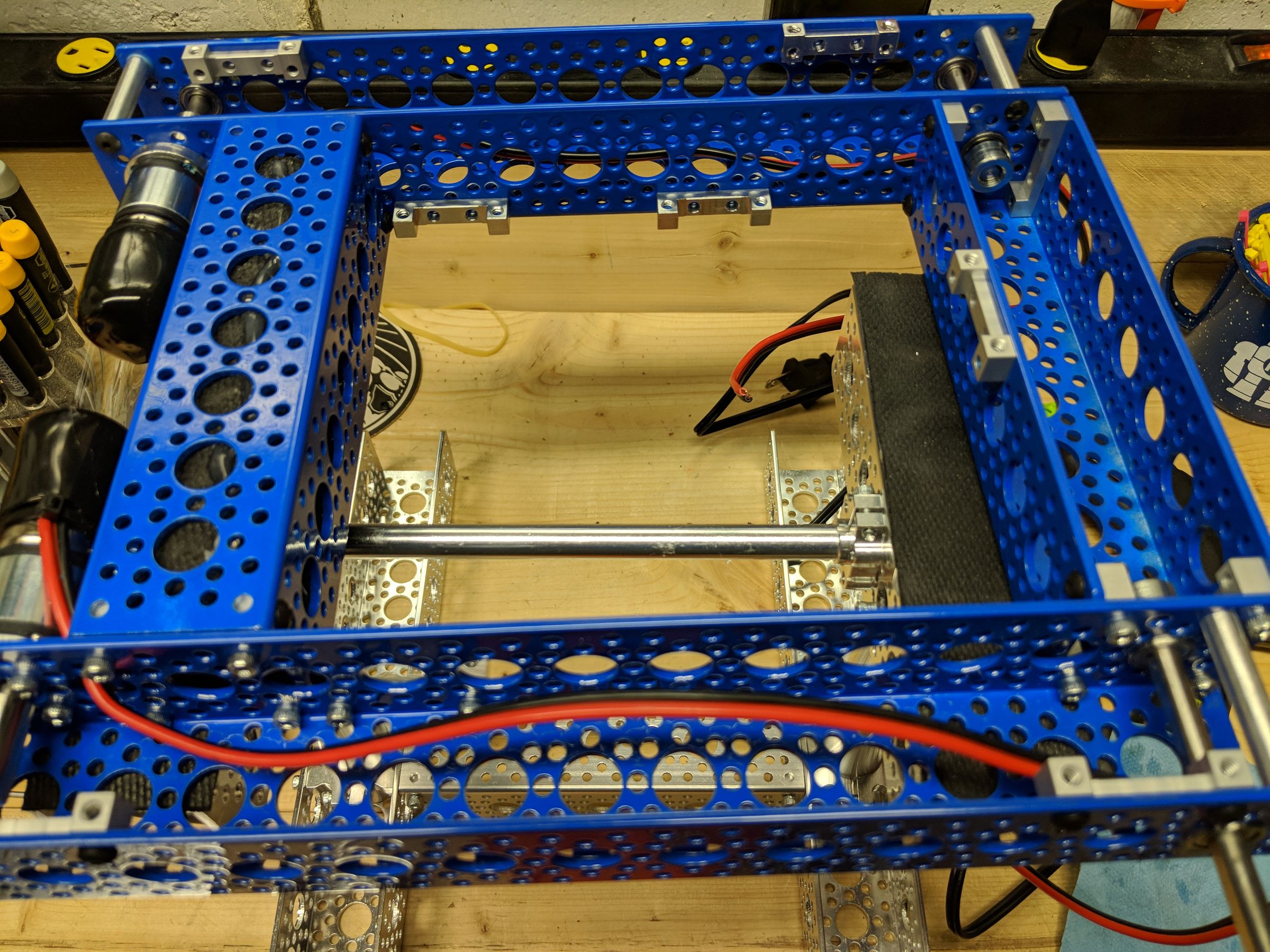 Trackbot Mk V : 8 Steps (with Pictures) - Instructables