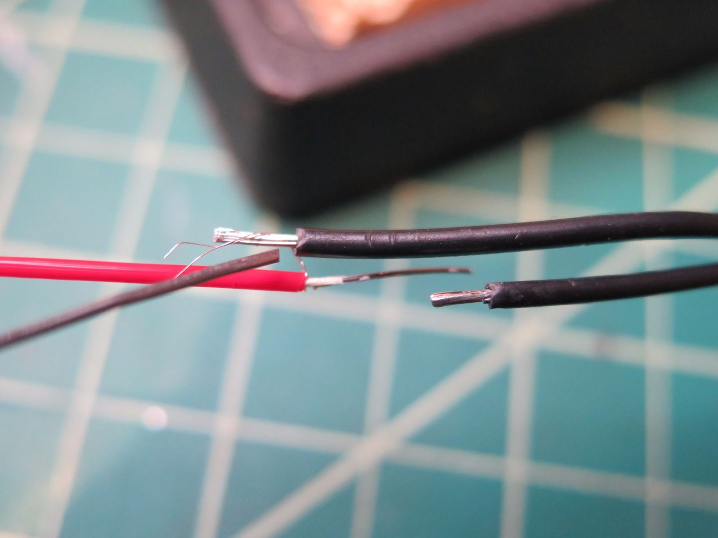 Bionic El Wire Mask : 6 Steps (with Pictures) - Instructables