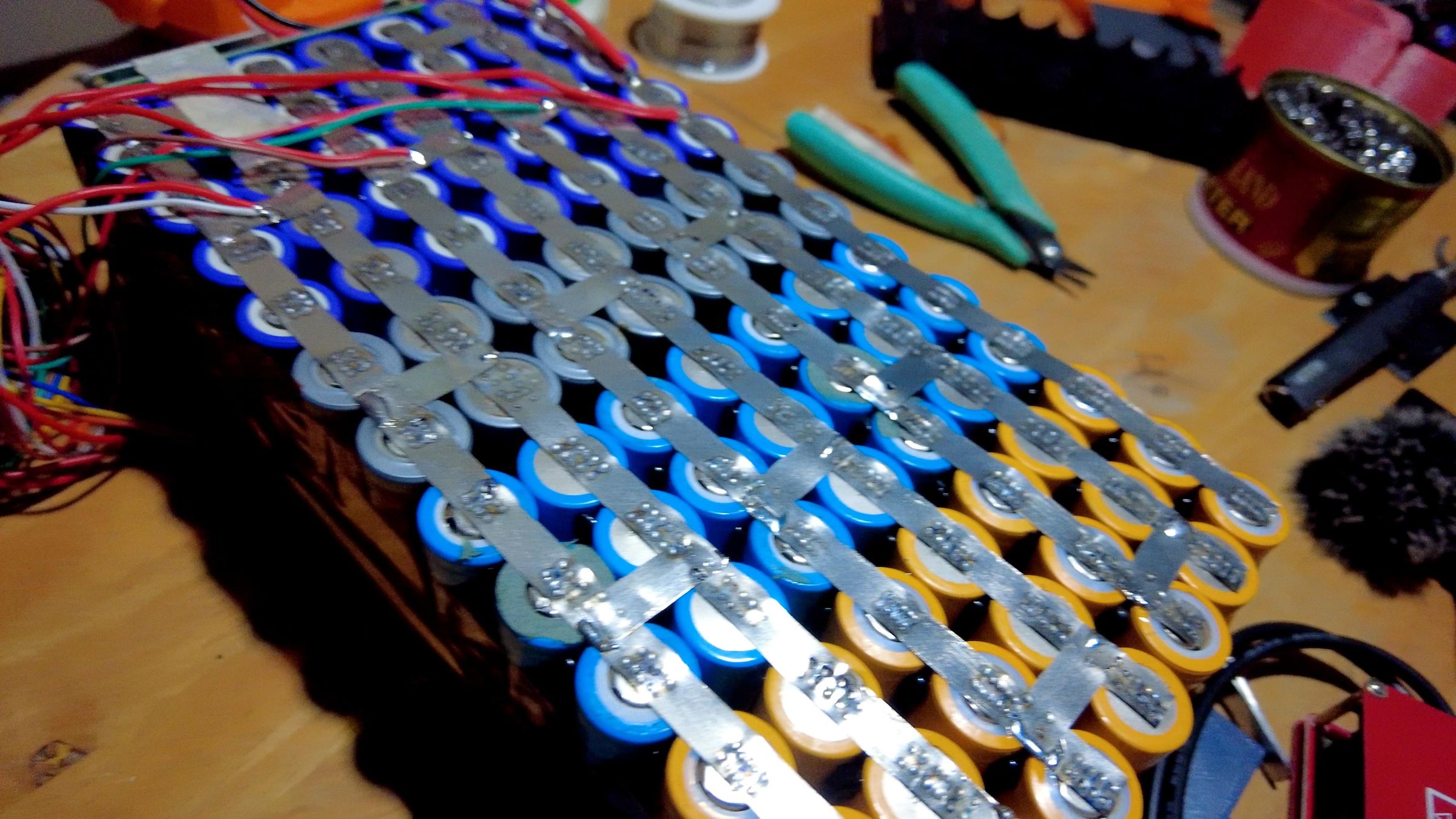 Portable Weatherproof Power Station : 13 Steps (with Pictures ...