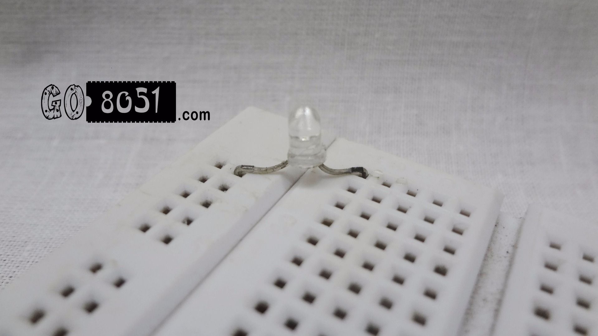 Breadboard 5V Power Stage Tutorial : 5 Steps - Instructables