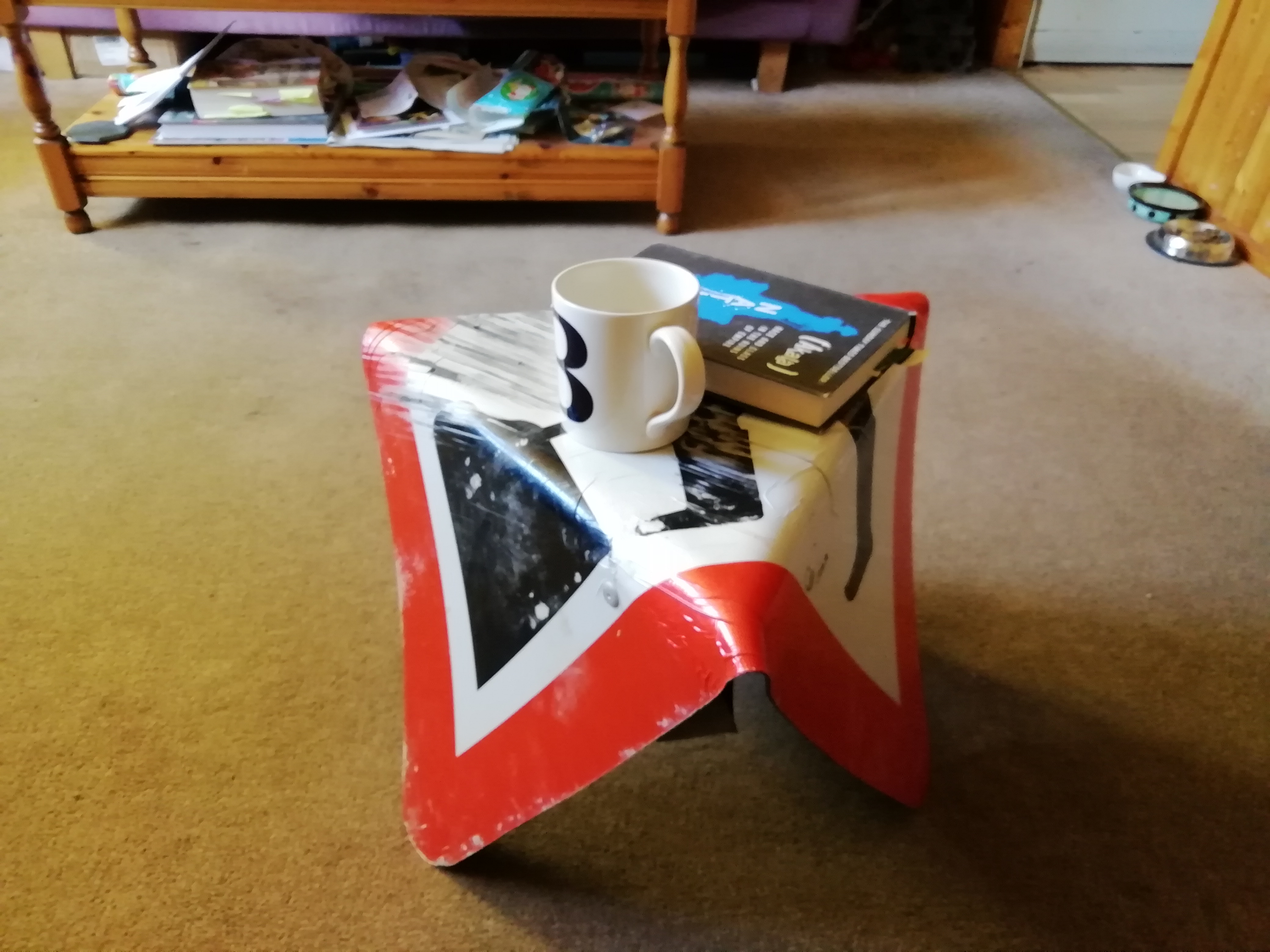 Road Sign Table : 4 Steps (with Pictures) - Instructables