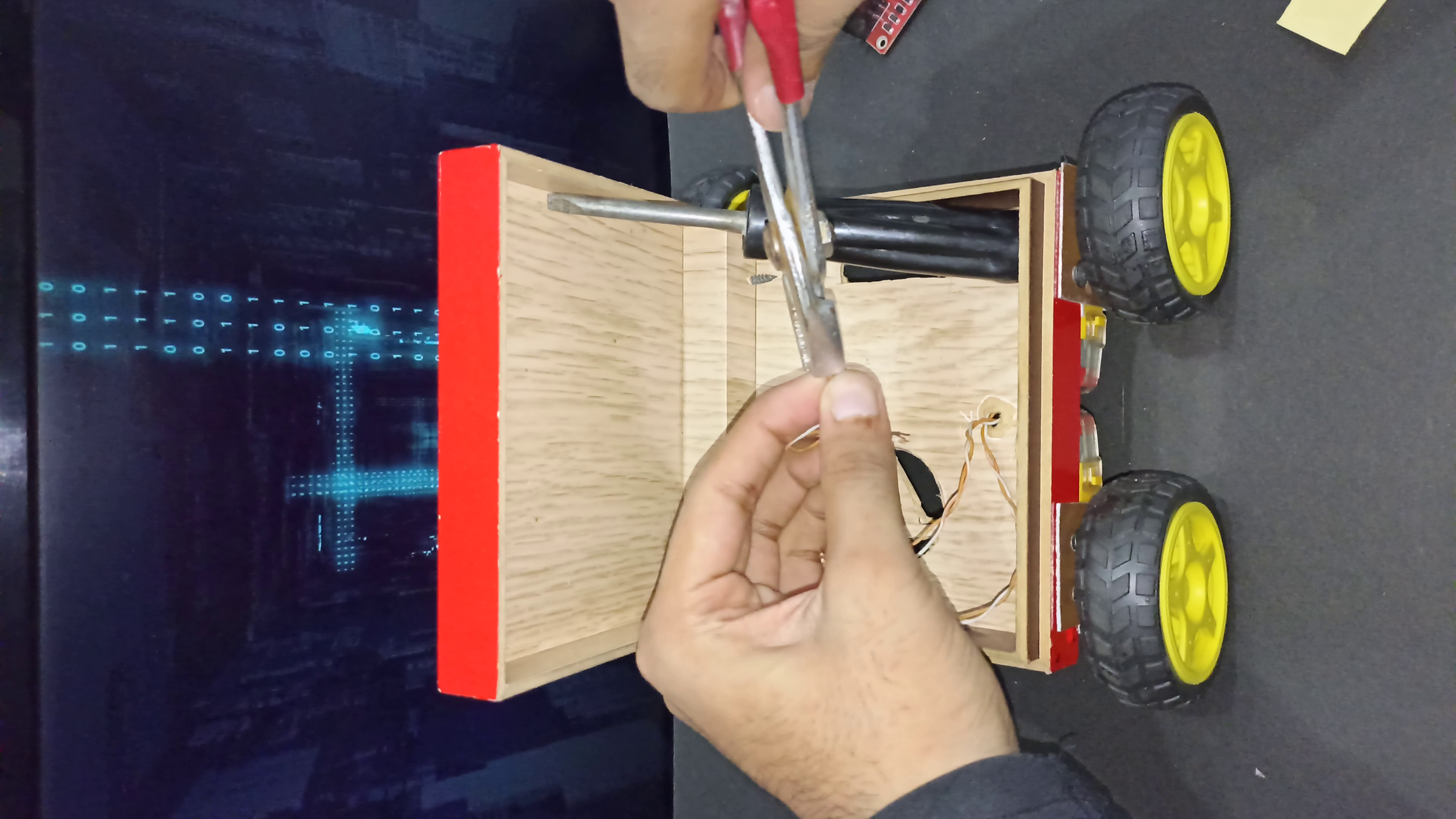 Building a Bluetooth-Controlled Robot Car With ESP32 and PS3 Controller | DIY : 7 Steps ...