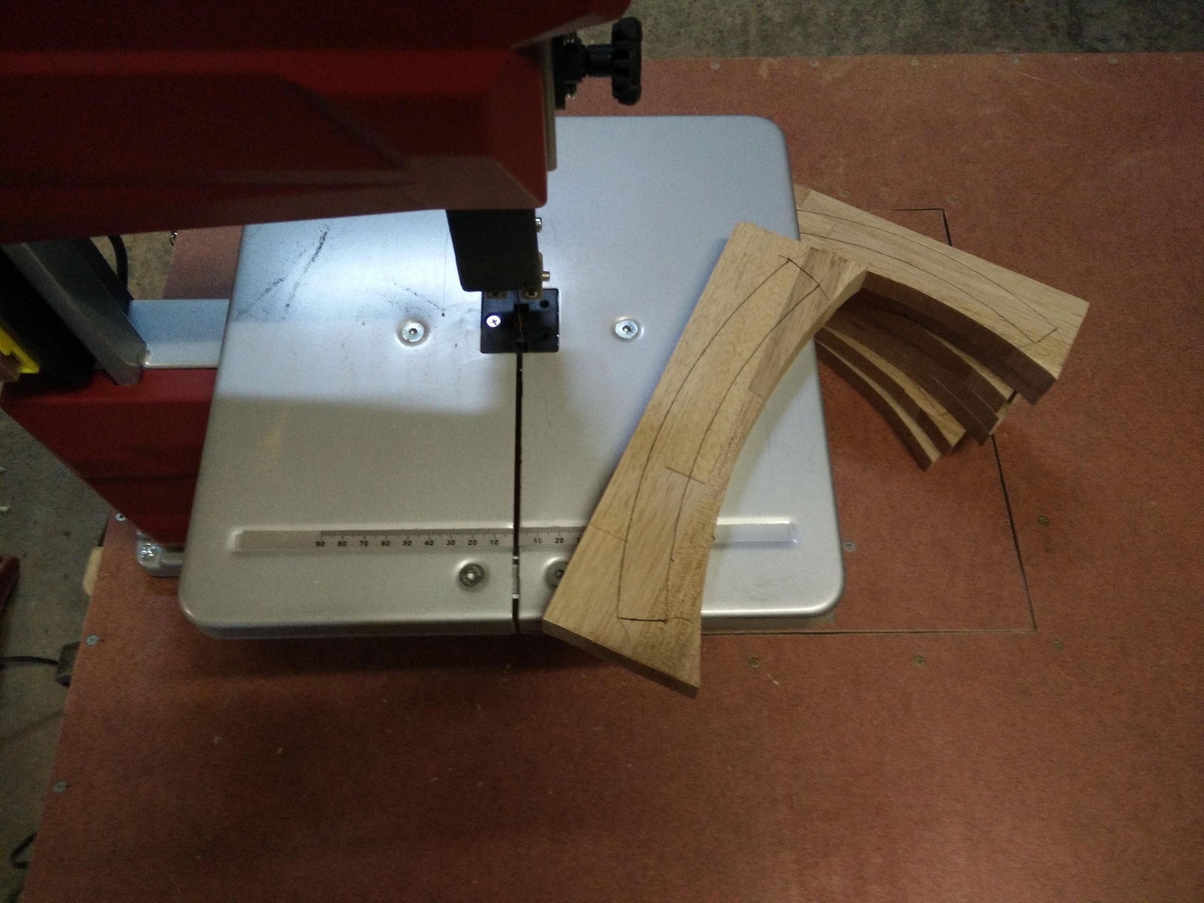 How to Make a Round Window Frame : 6 Steps (with Pictures) - Instructables