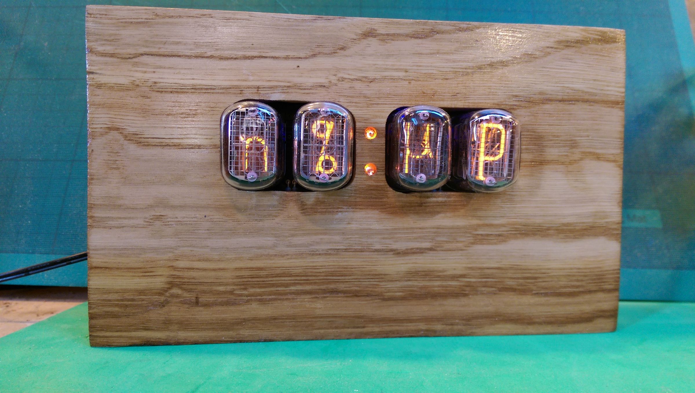 The Tesla Meets Edison Nixie Clock : 8 Steps (with Pictures ...