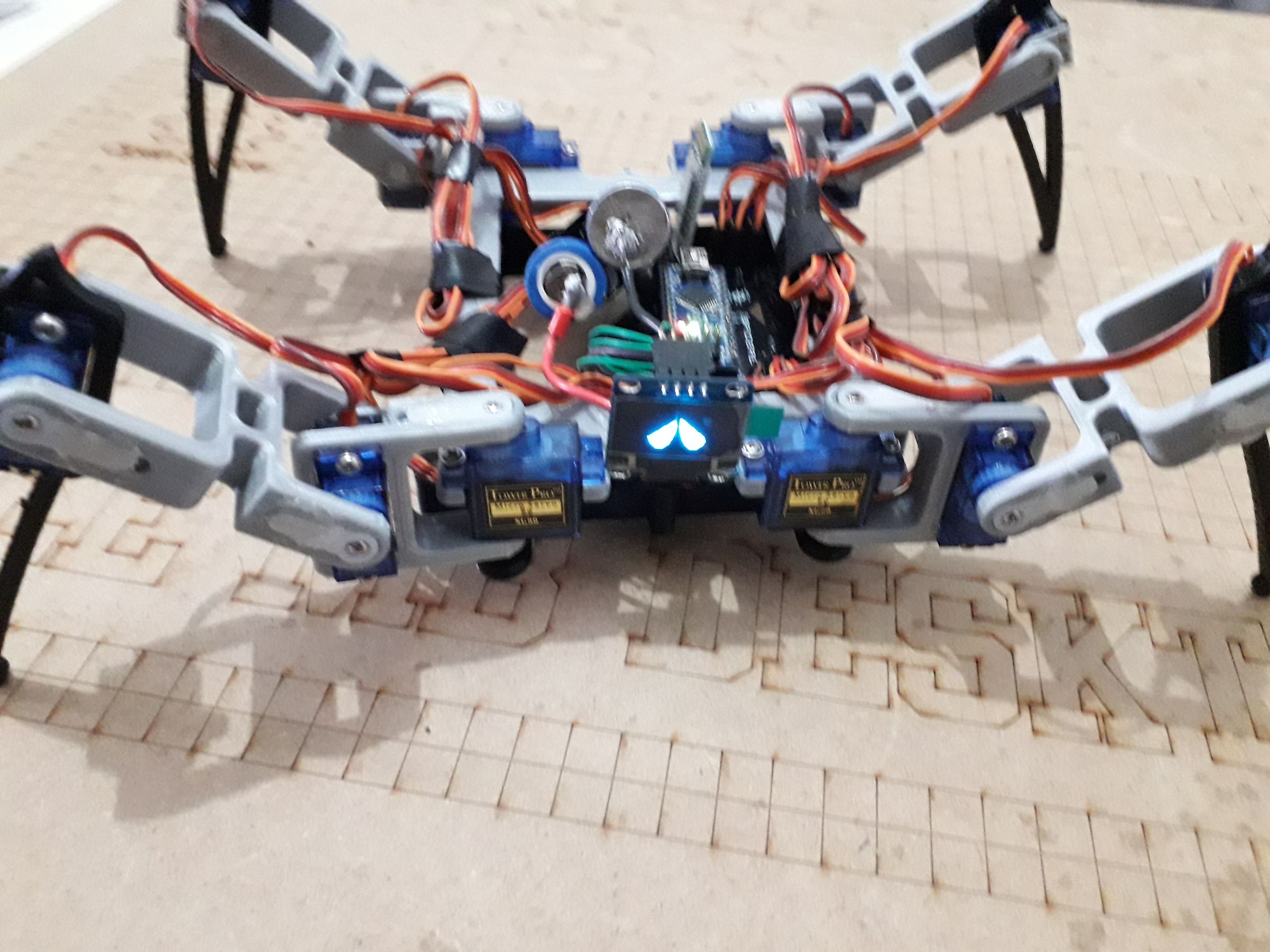 ARDUINO SPIDER ROBOT (QUADRUPED) : 7 Steps - Instructables