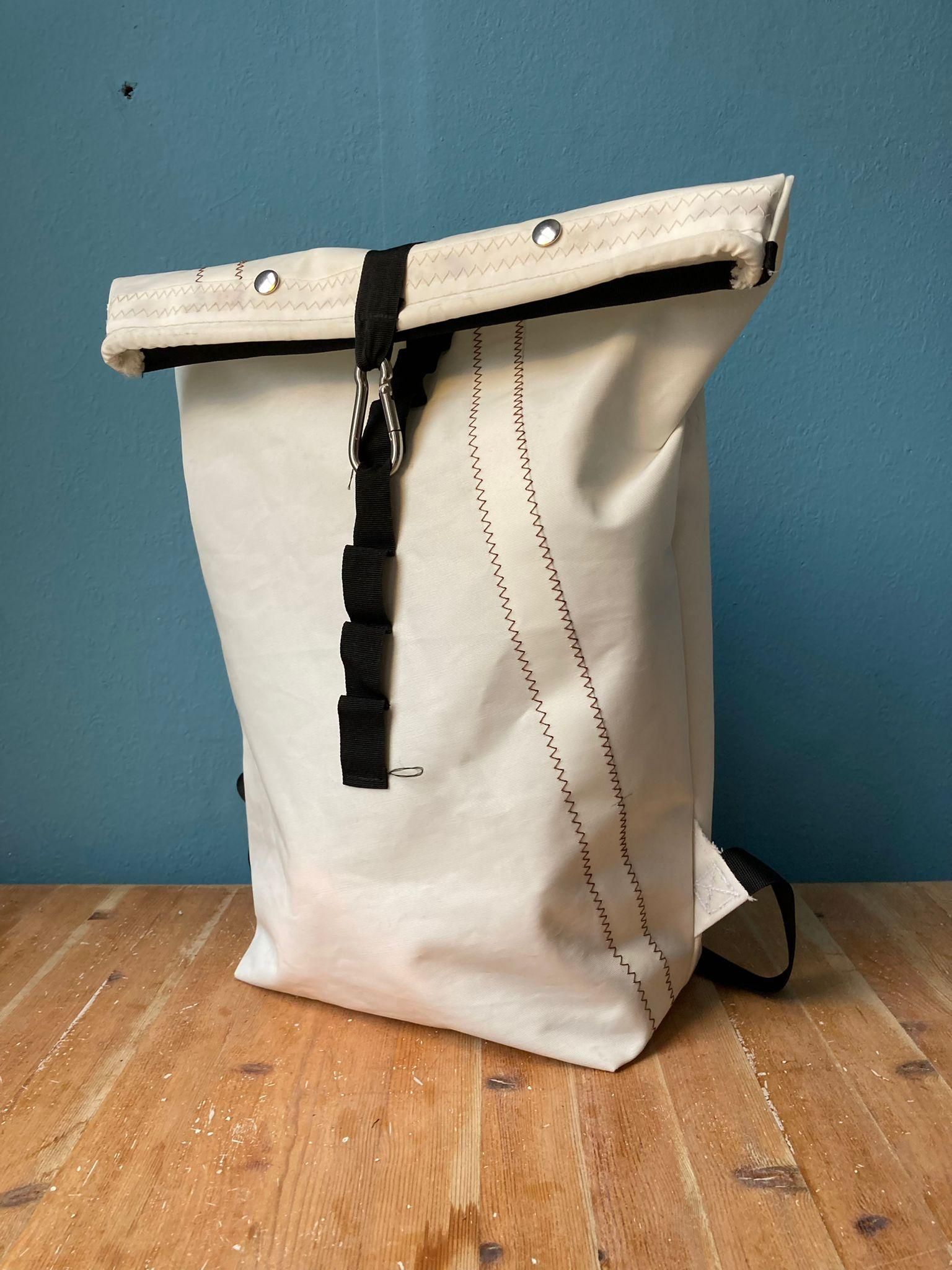 Recycled Sail Bag : 11 Steps (with Pictures) - Instructables