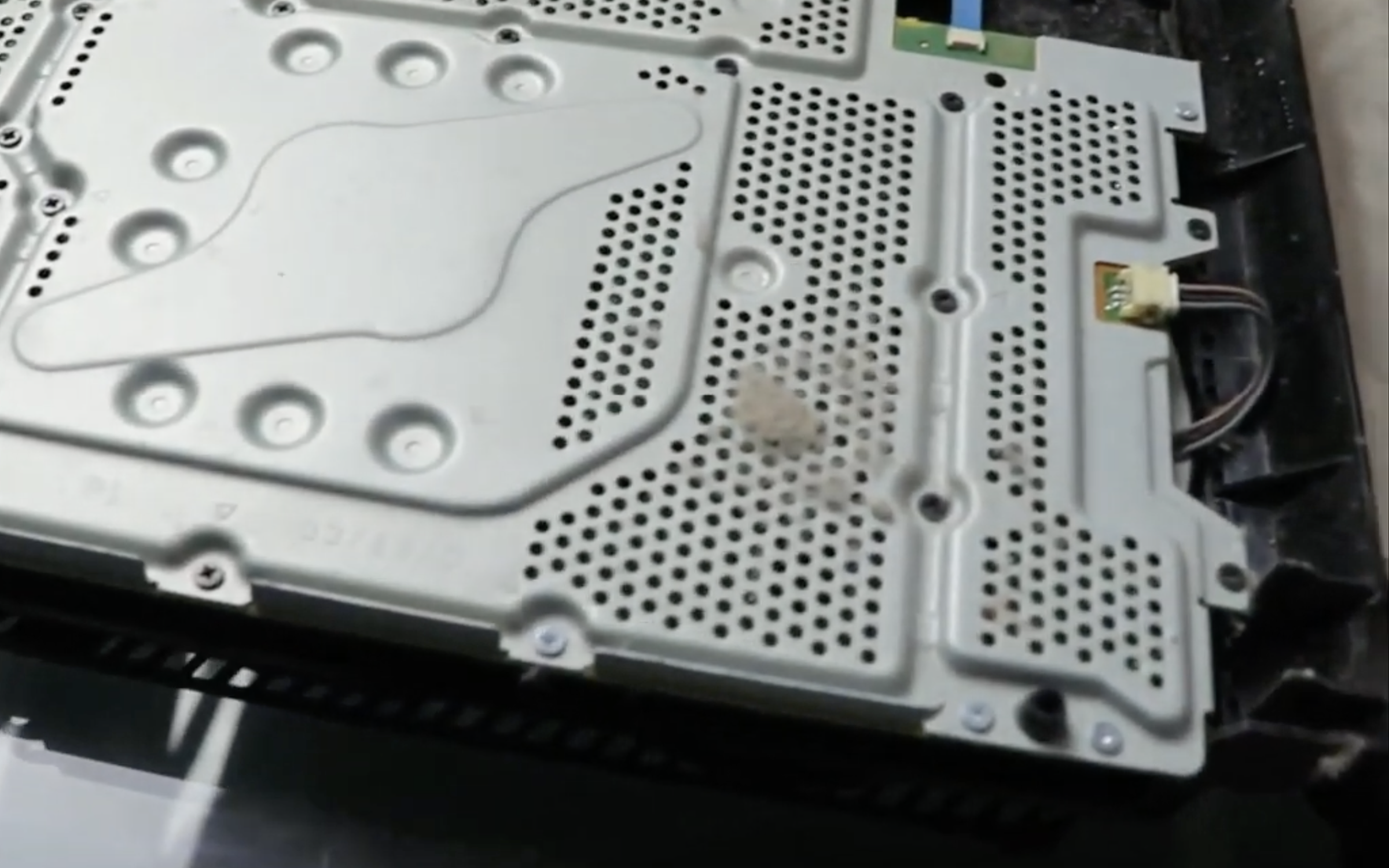 PS4 Slim Cleaning: Fix Loud Fan & Thermal Paste Change : 12 Steps (with ...