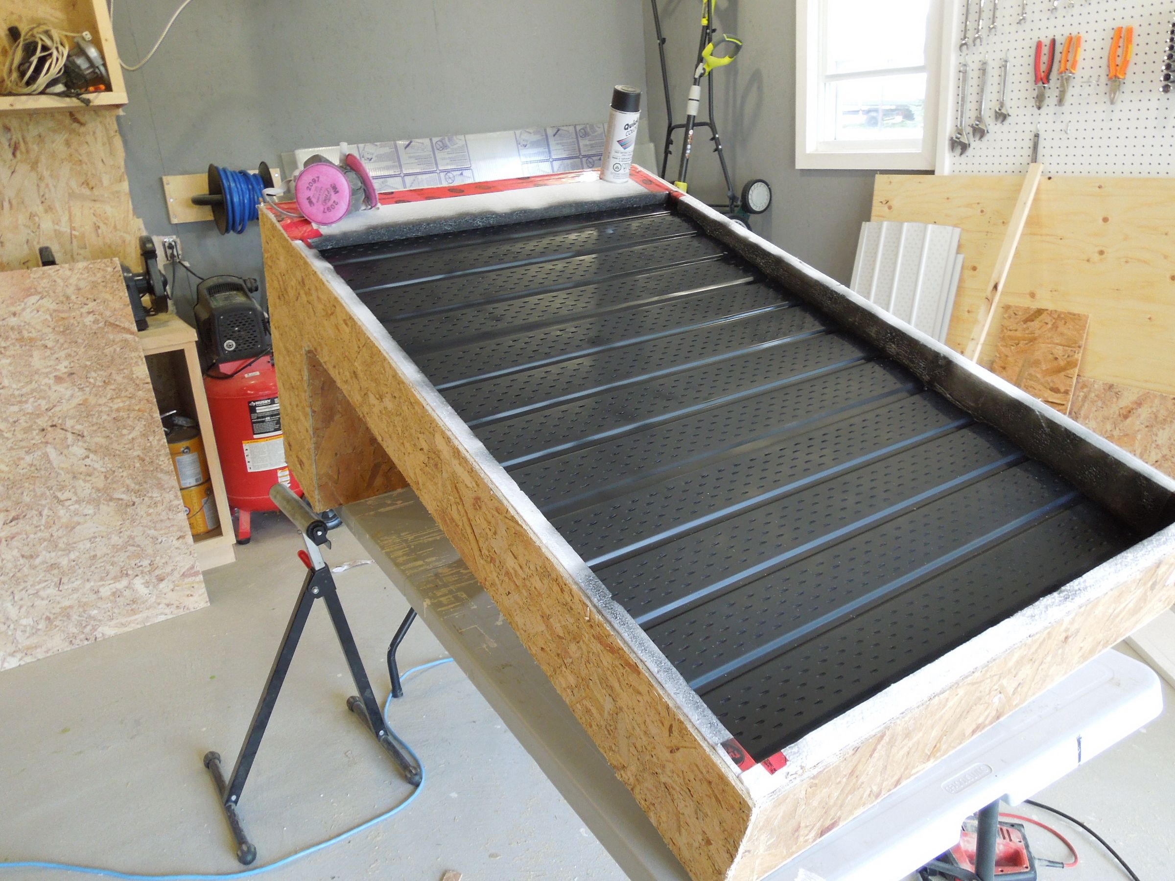 Window Mounted Solar Hot Air Furnace (Aluminum Soffit Based) : 11 Steps ...