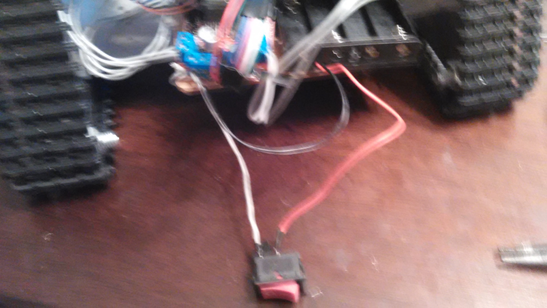Autonomous Tank W/ Robotic Arm(Arduino, Bluetooth) : 8 Steps ...