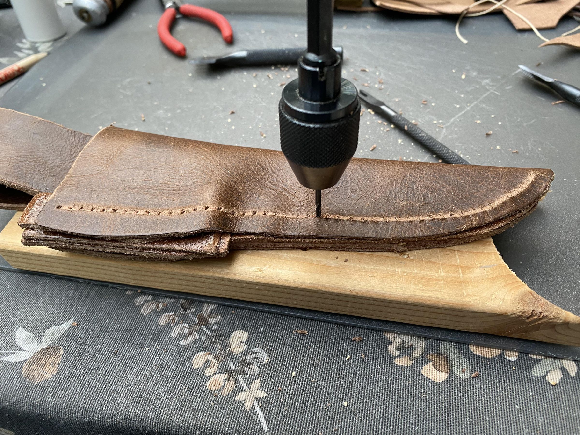 DIY Leather Knife Sheath : 8 Steps (with Pictures) - Instructables