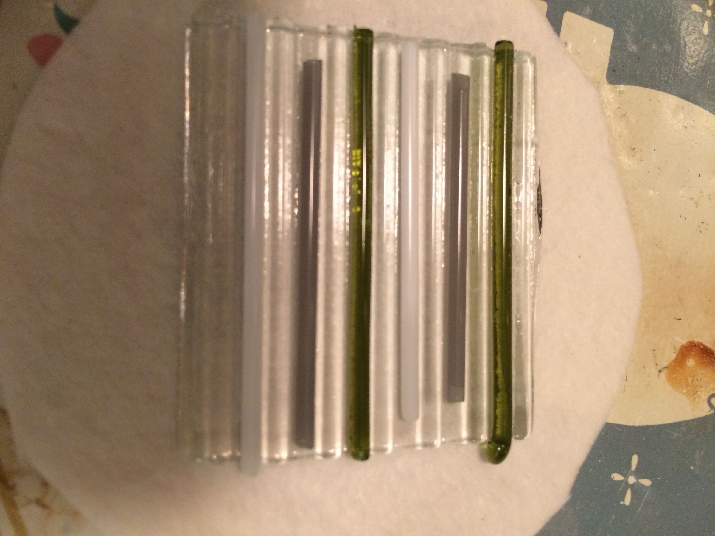 Adding Different Types of Stringers to Fused Glass : 6 Steps (with ...