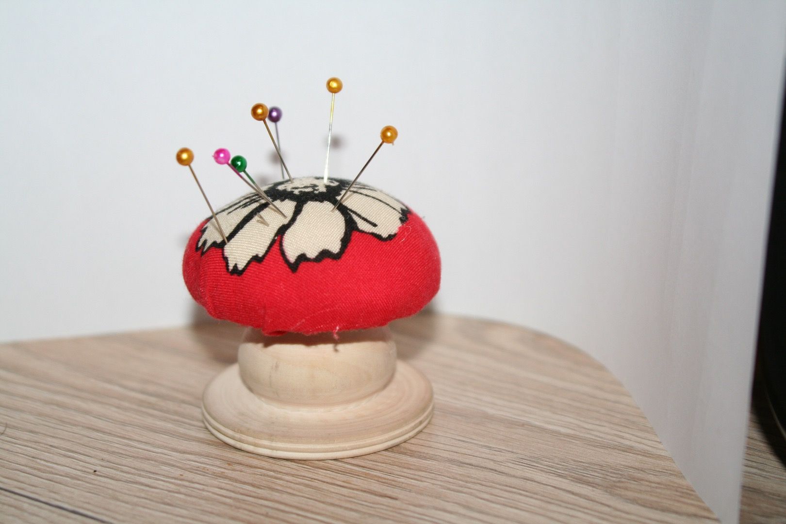 The Toadstool Pin-cushion : 6 Steps (with Pictures) - Instructables