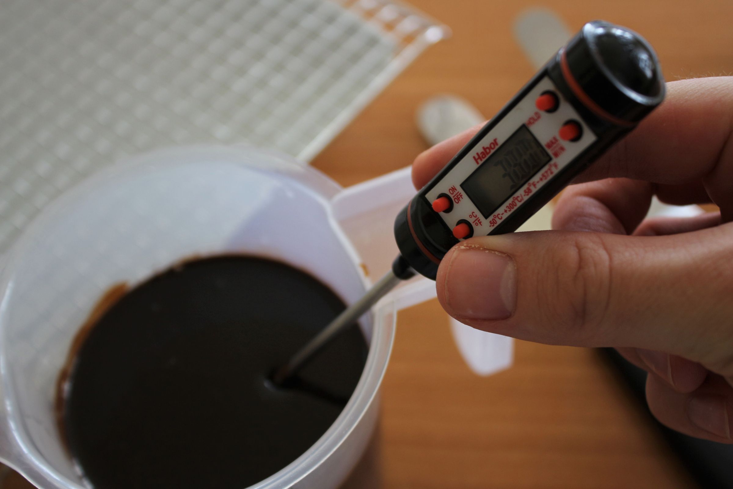 Choco Shock Cake : 7 Steps (with Pictures) - Instructables