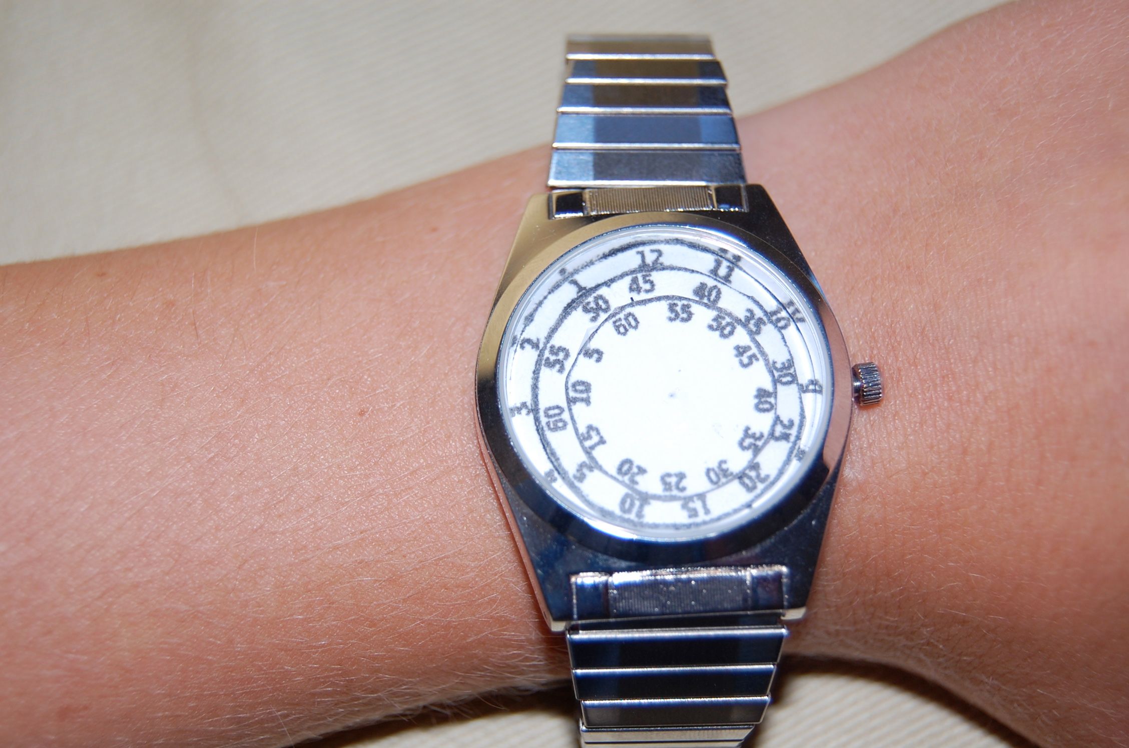 Reconstructed Clock : 5 Steps (with Pictures) - Instructables