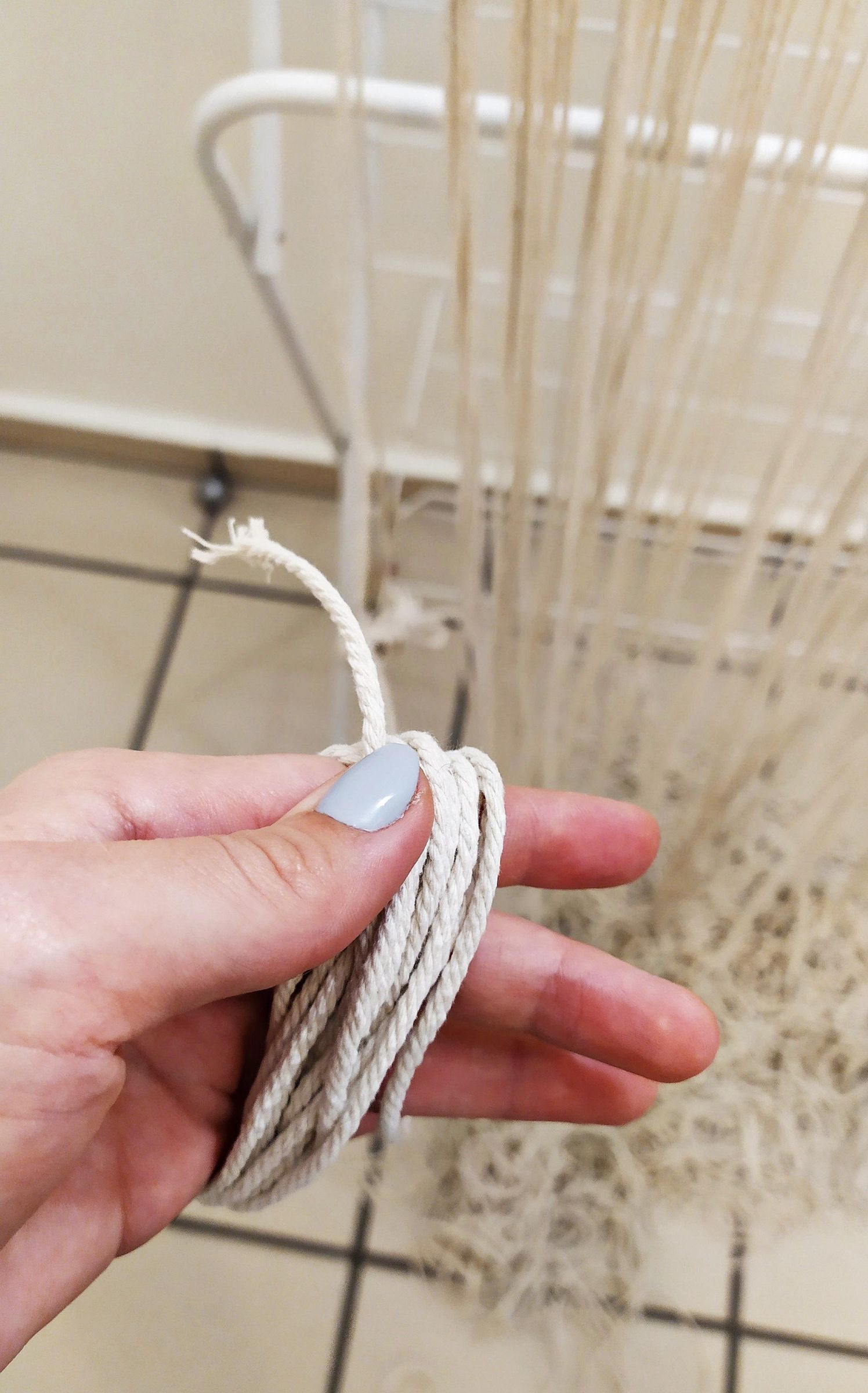 How to Make a Bohemian Macrame Rug : 14 Steps (with Pictures ...