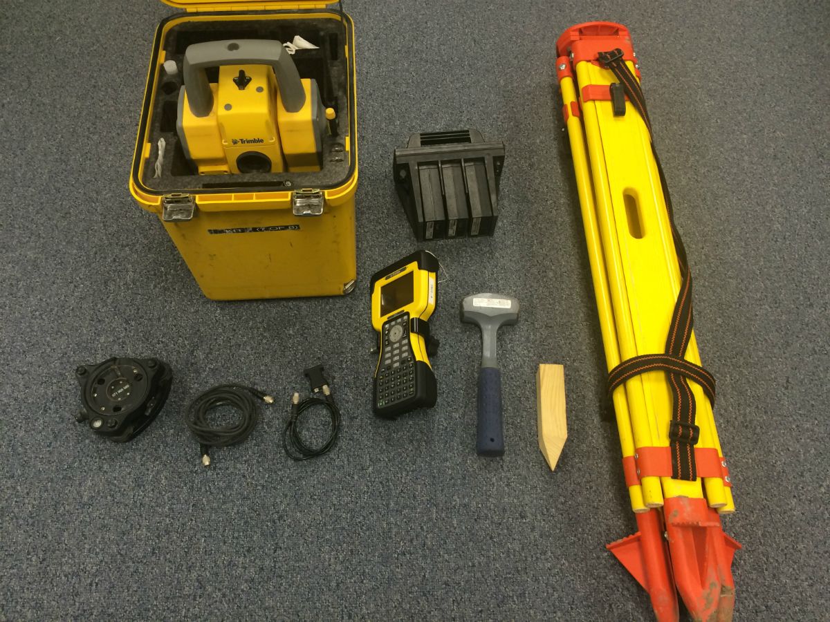 How to Set-Up a Total Station to Conduct Surveying Operations : 10 ...