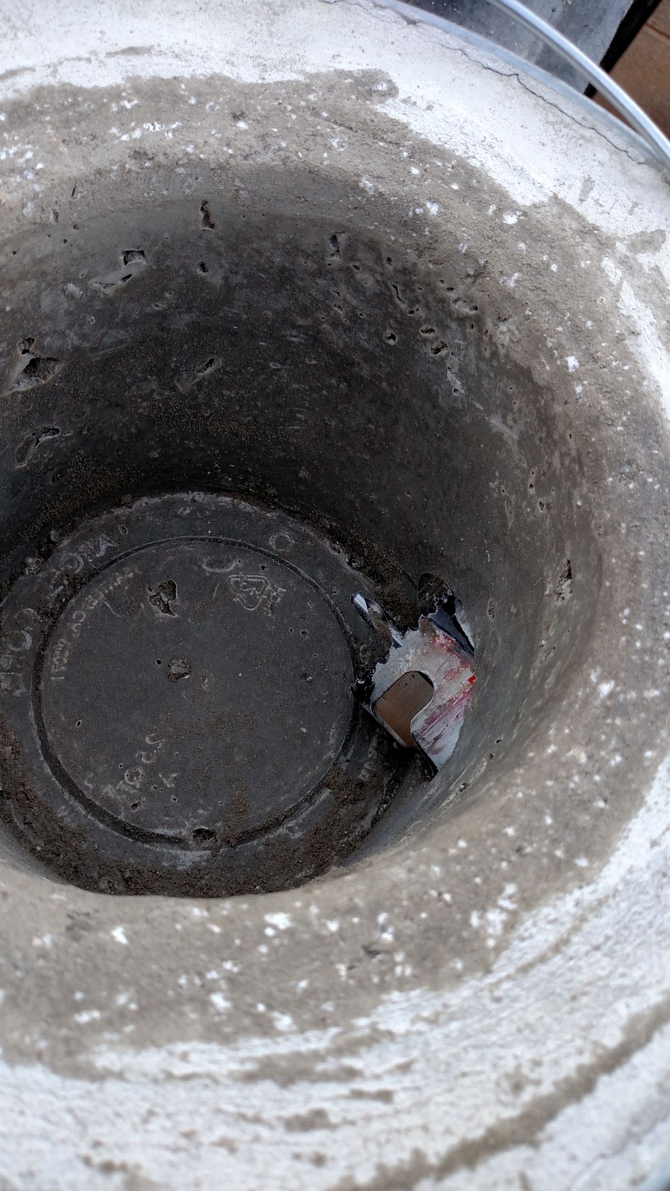 The Mini Steel Bucket Foundry. : 4 Steps (with Pictures) - Instructables