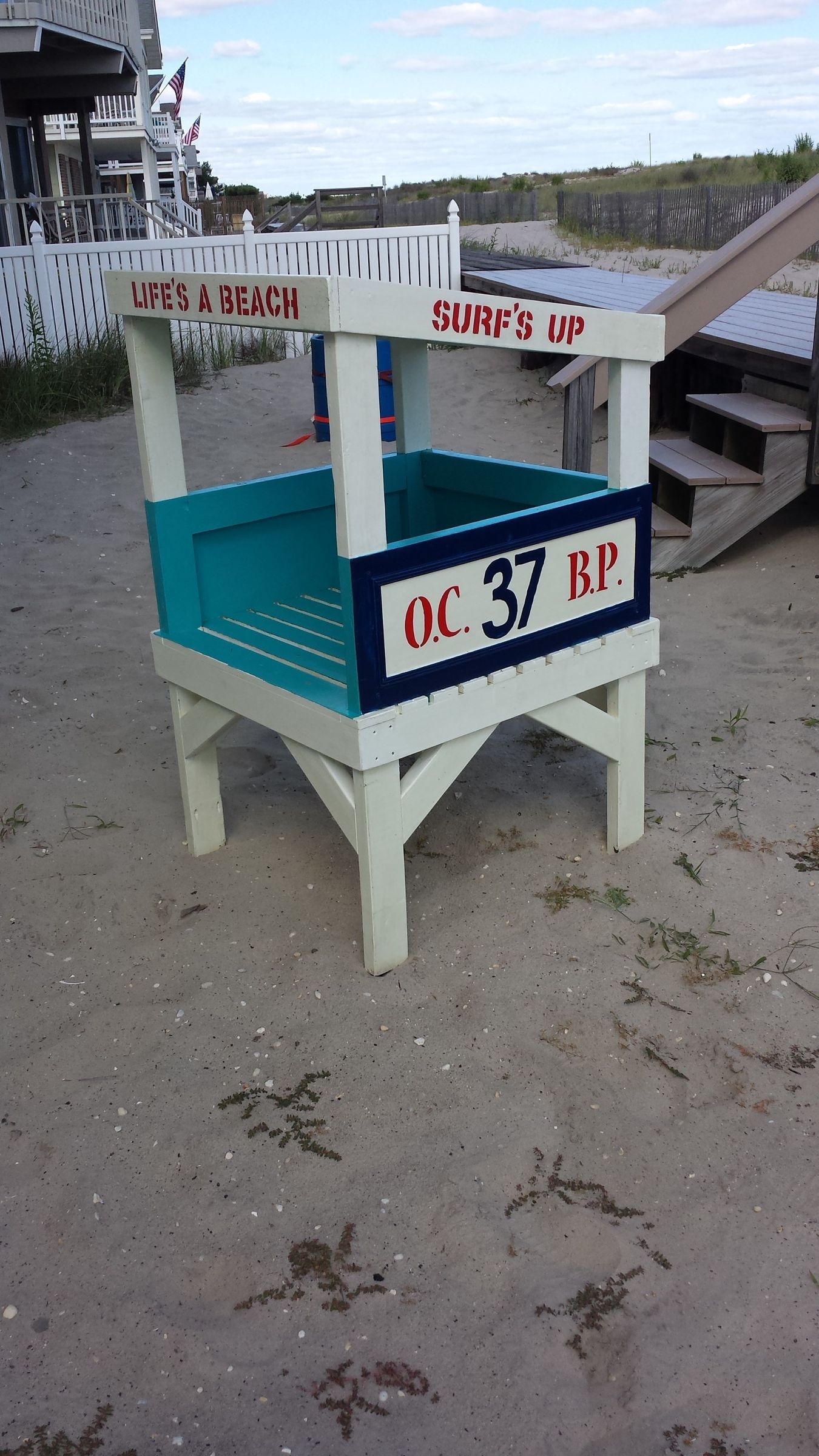 Kid Sized Life Guard Stand : 3 Steps - Instructables