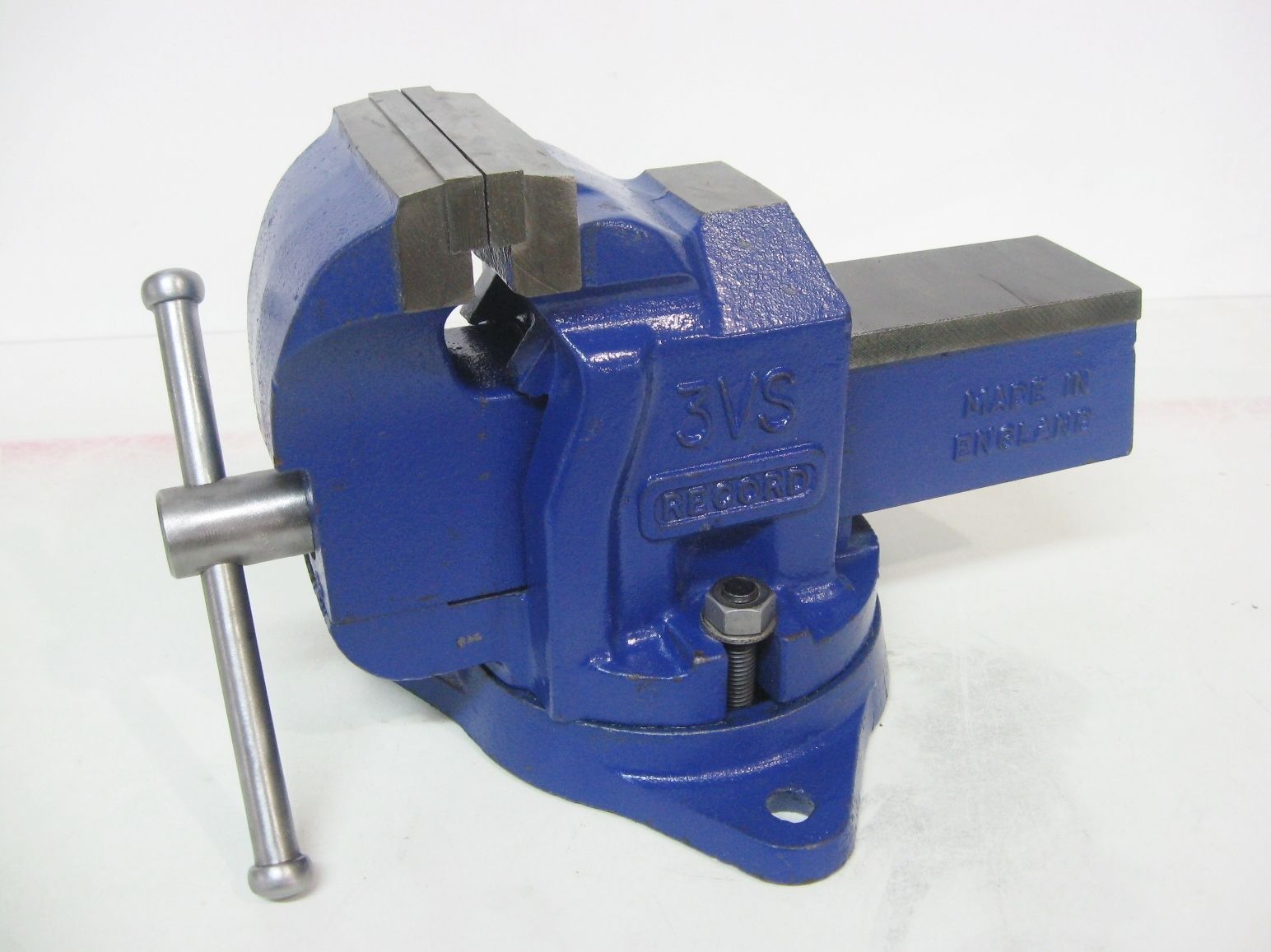 Height-Adjustable Portable Vise Stand : 22 Steps (with Pictures ...